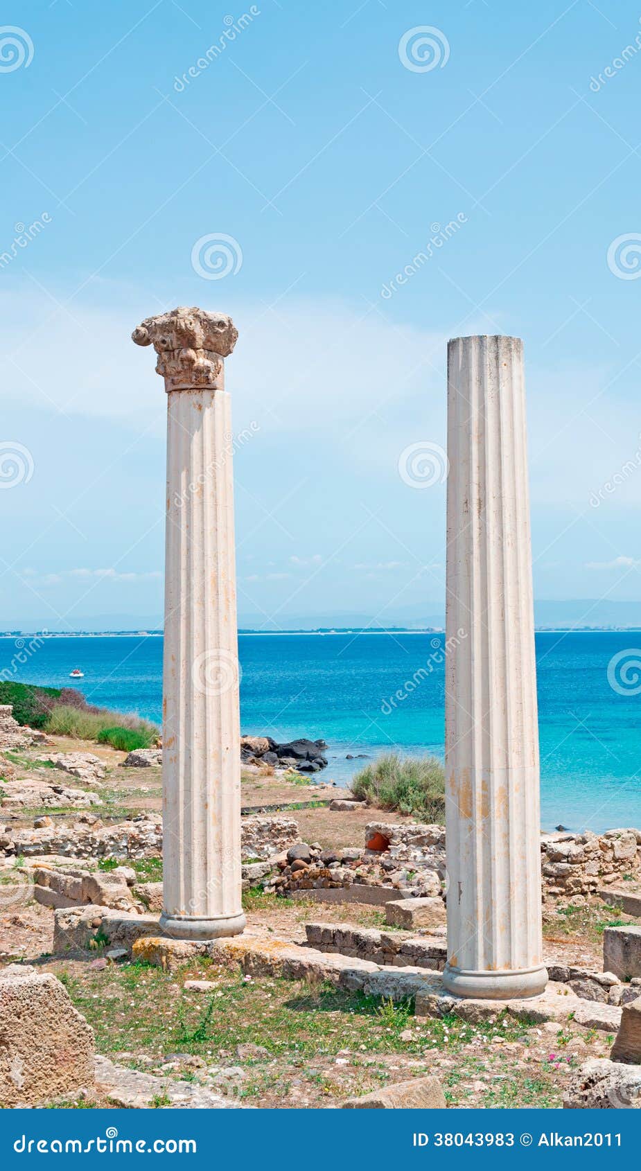 Vertical columns stock image. Image of vertical, shore - 38043983