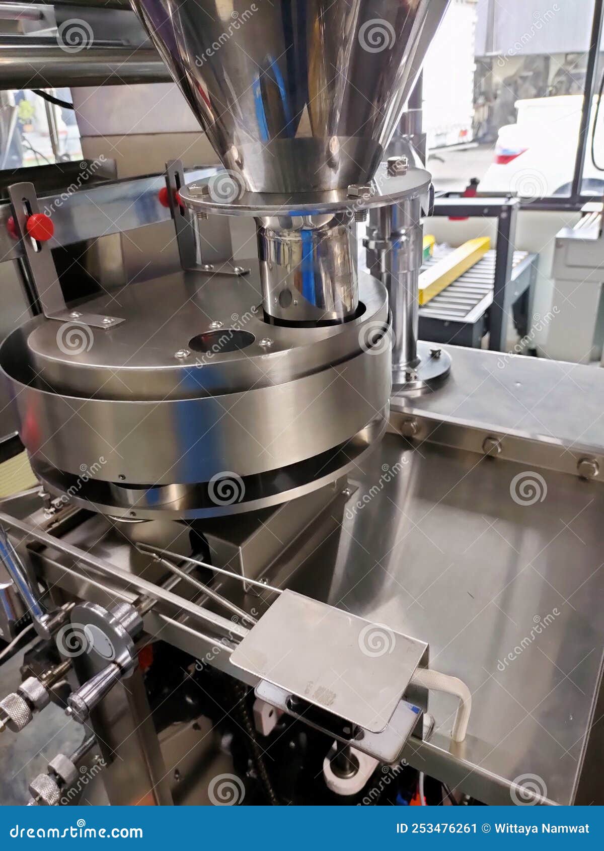 Vertical Form Fill Seal Machine Stock Image - Image of commonly ...