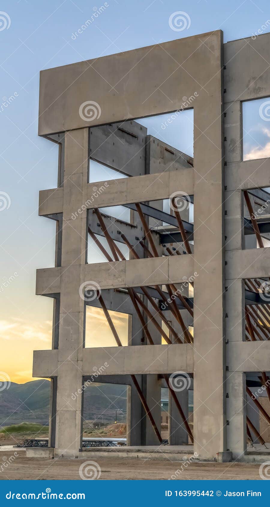 Vertical Frame Exterior of Modern Building Under Construction Against ...