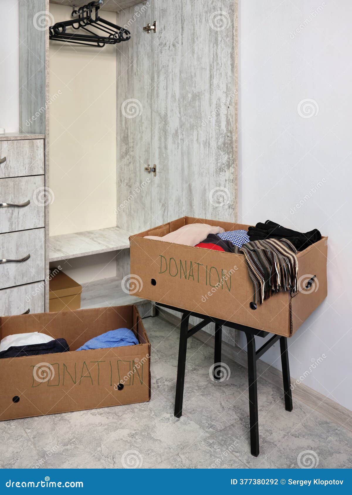 Empty Clothes Hangers On A Wardrobe Rack On A Colored Background ...
