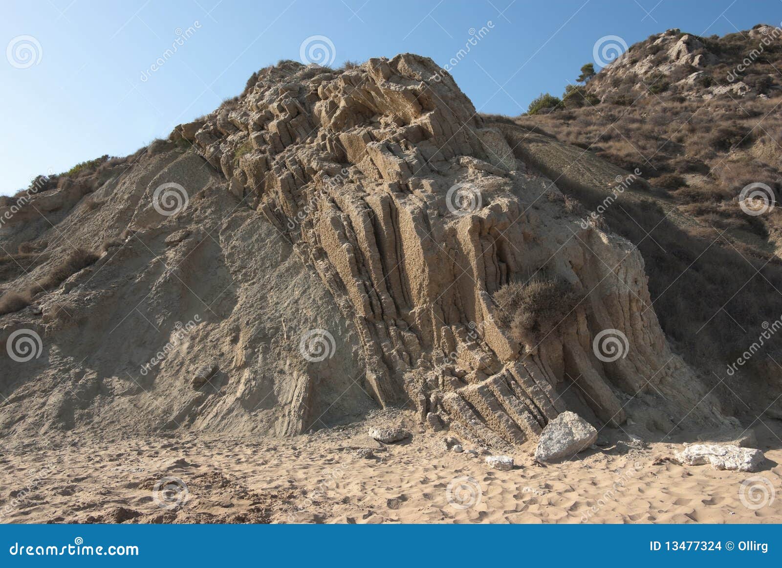 Vertical Layers of Sandstone Stock Photo - Image of stone, outdoors ...