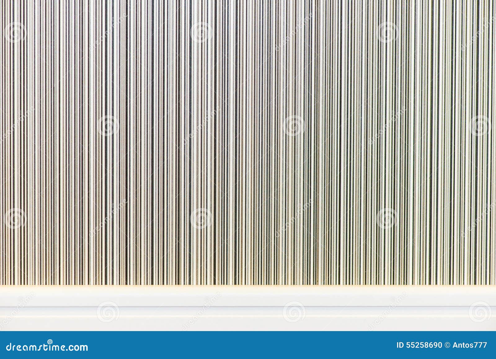 Vertical Lines Of Purple Lilac Petal Isolated On White Background ...