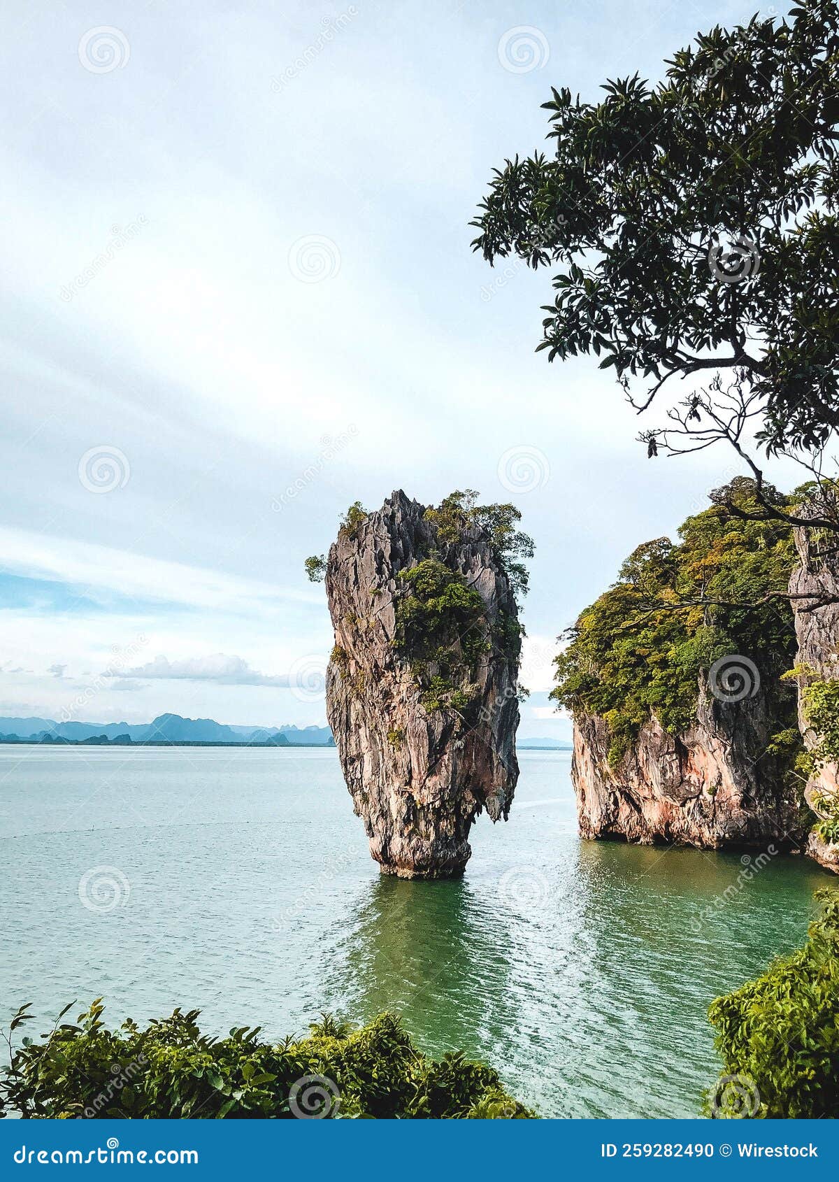 Vertical Rocks View of James Bond Island Under the Cloudy Sky Stock ...