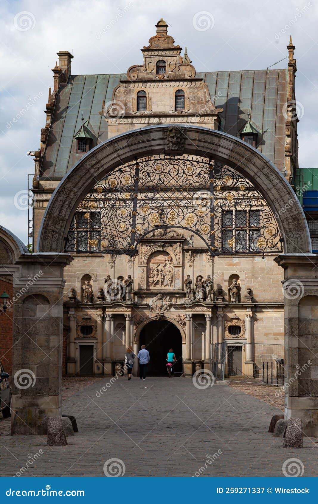 Vertical Shot of the Arch Gate of Frederiksborg Castle. Hillerod ...