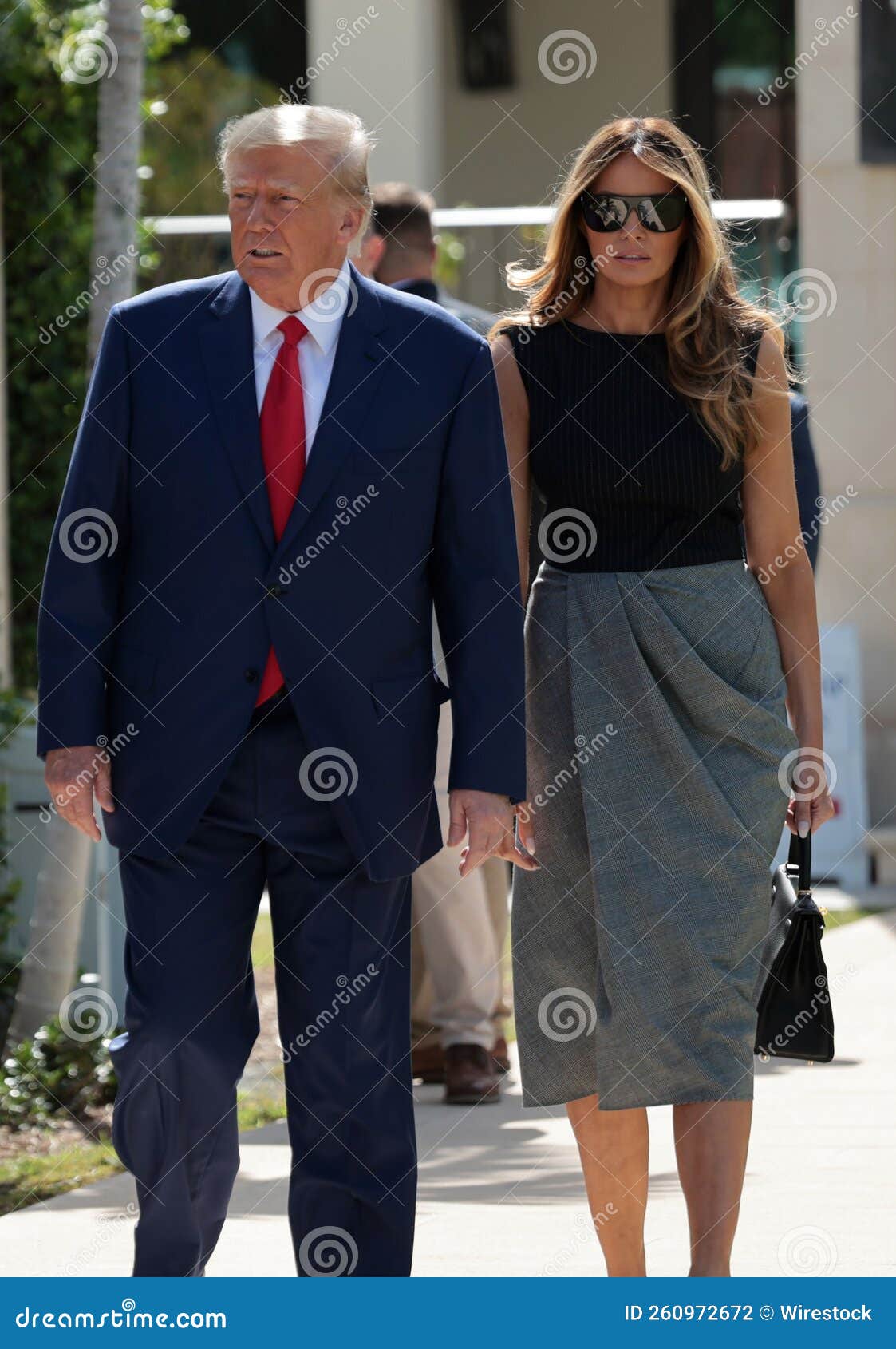 Vertical Shot of President of the USA Donald Trump and First Lady ... Vertical Shot of President of the USA Donald Trump and First Lady ...