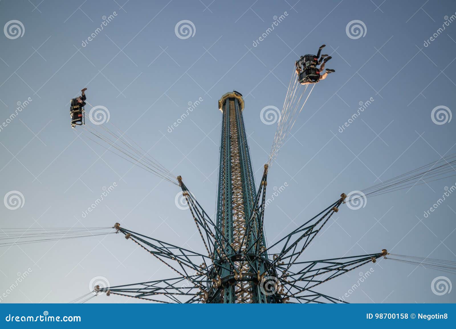 Vertical Swing, Prater, Vienna Austria Editorial Stock Photo - Image of ...