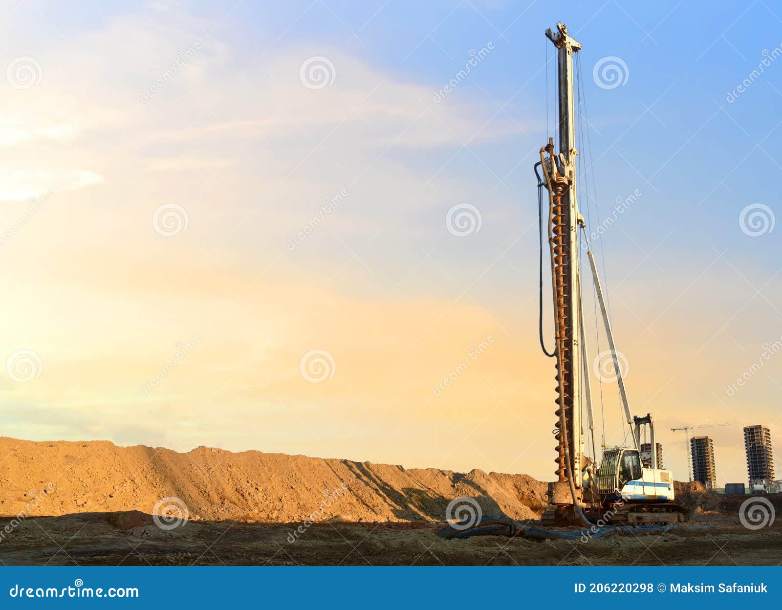 Vertical Tamrock Pile Foundation Drilling Machine. Drill Rig at ...