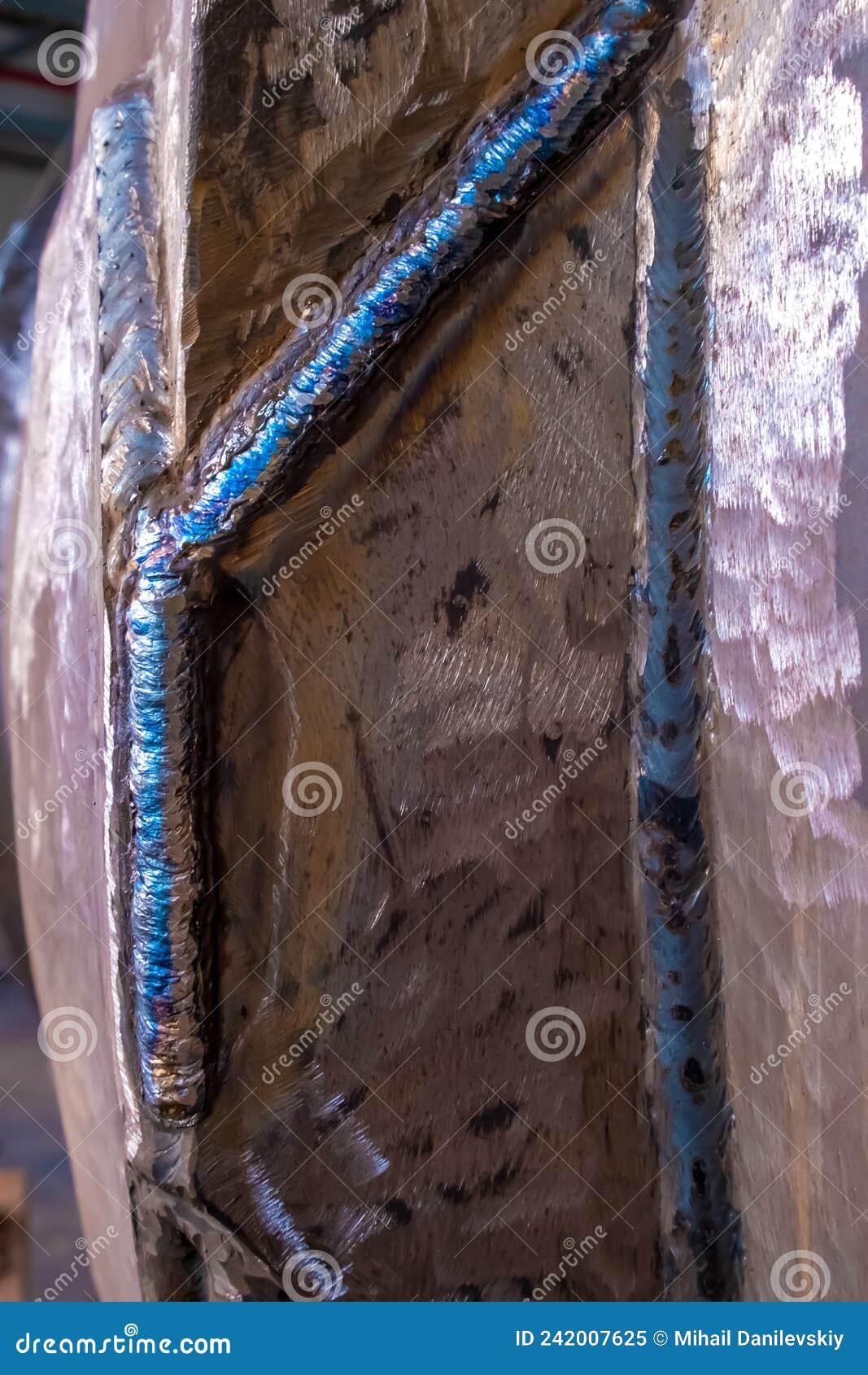 Vertical Welding Seam Made by Electric Arc Welding. MMA Welding Stock ... Vertical Welding Seam Made by Electric Arc Welding. MMA Welding Stock ...