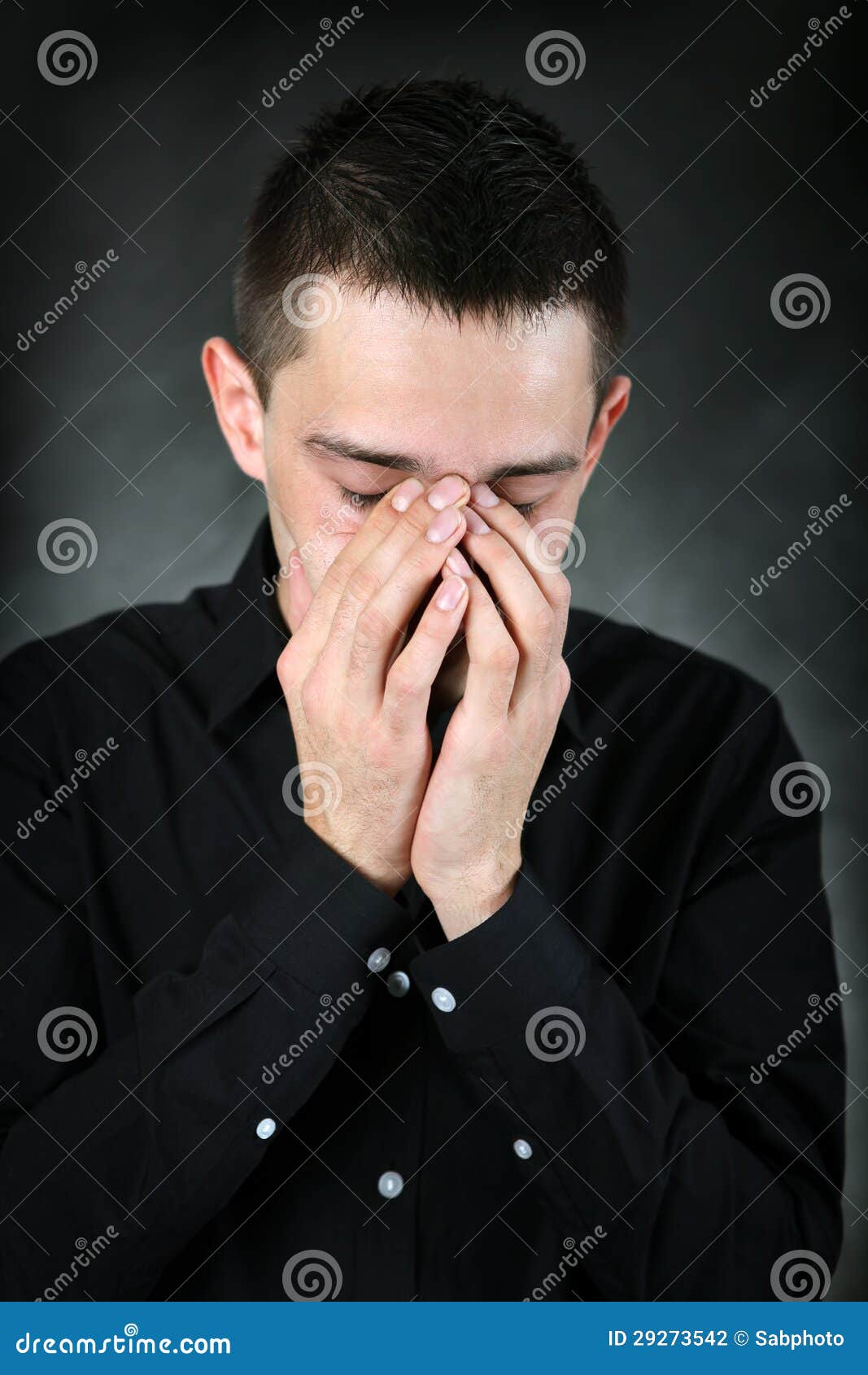 Verticale Triste De Jeune Homme Photo stock - Image du homme, verticale ...