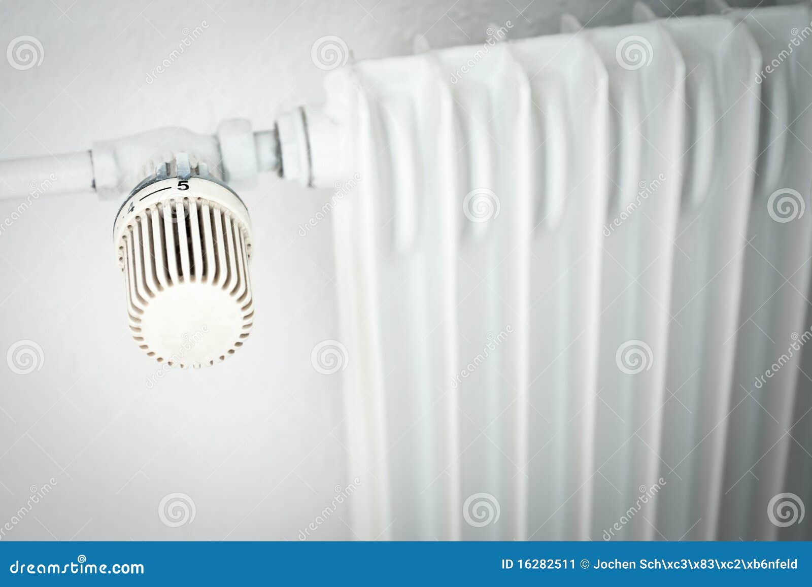 Verwarmer met thermostaat stock afbeelding. Image of thermostaat - 16282511