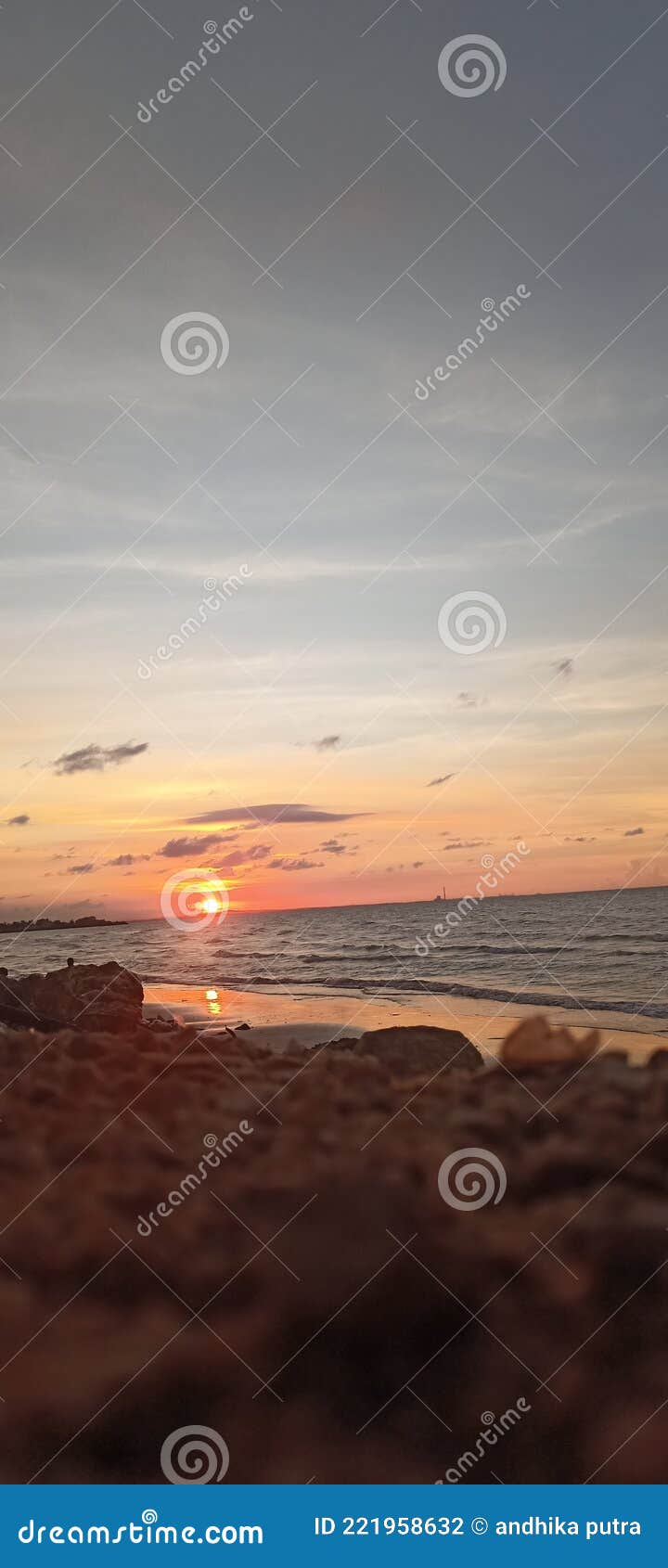 Very Beautiful Sunset Photos Stock Photo - Image of shore, horizon ...