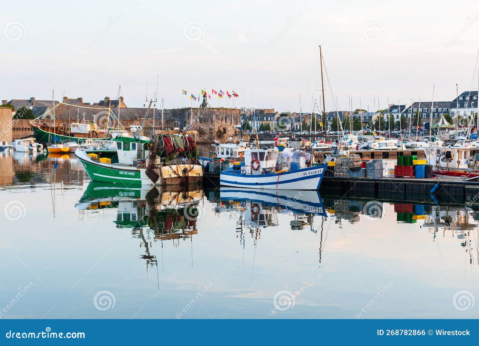 Very Crowded Fishing Harbour, with Reflections Editorial Photo - Image ...