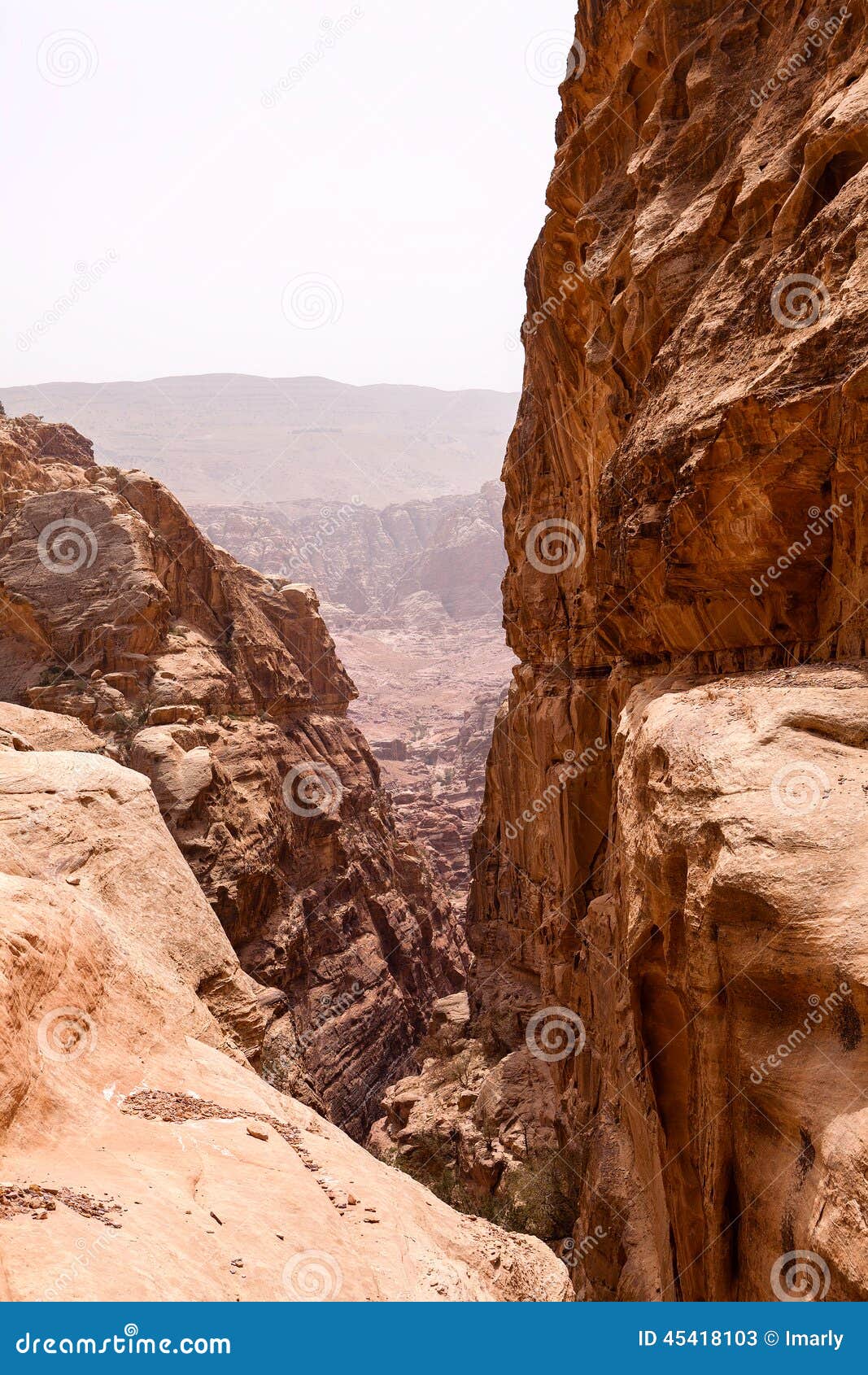 The Very Deep Canyon in Petra Stock Image - Image of petra, sandstone ...
