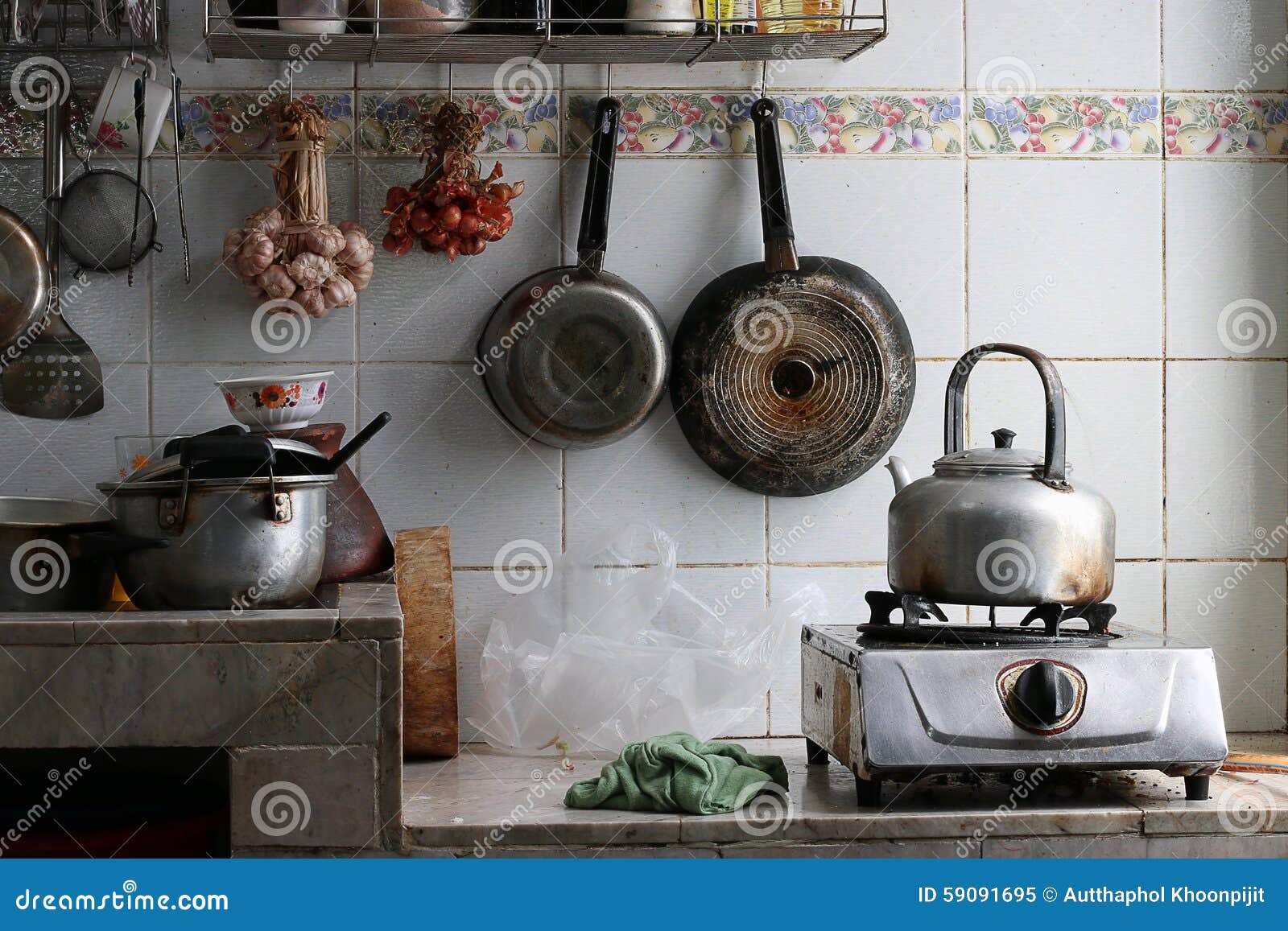 Very dirty kitchen stock image. Image of antibacterial - 59091695