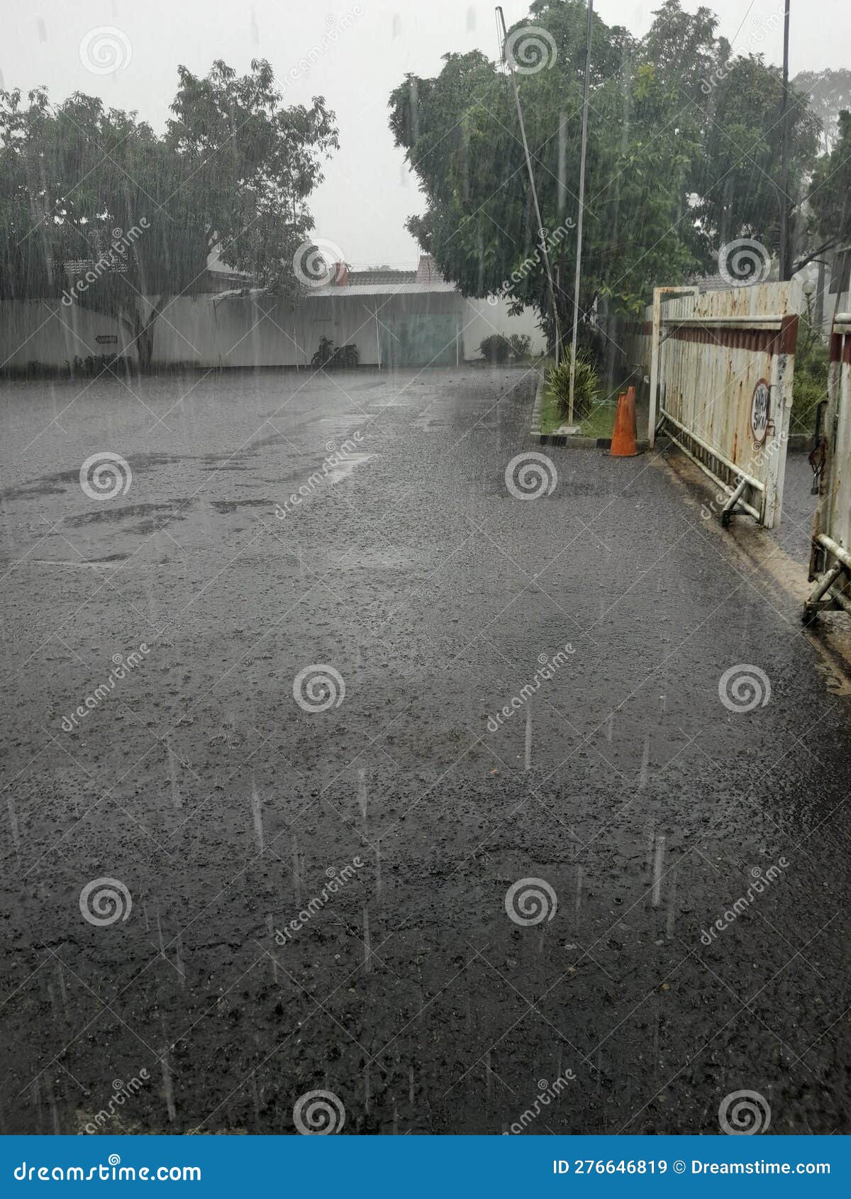 Very heavy rain flooding stock image. Image of heavy - 276646819