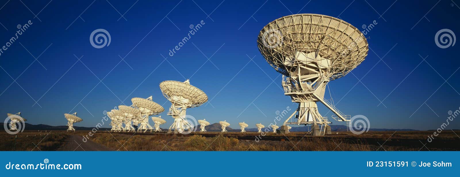 Very Large Array Engineered Structure Supporting A Large Dish With ...