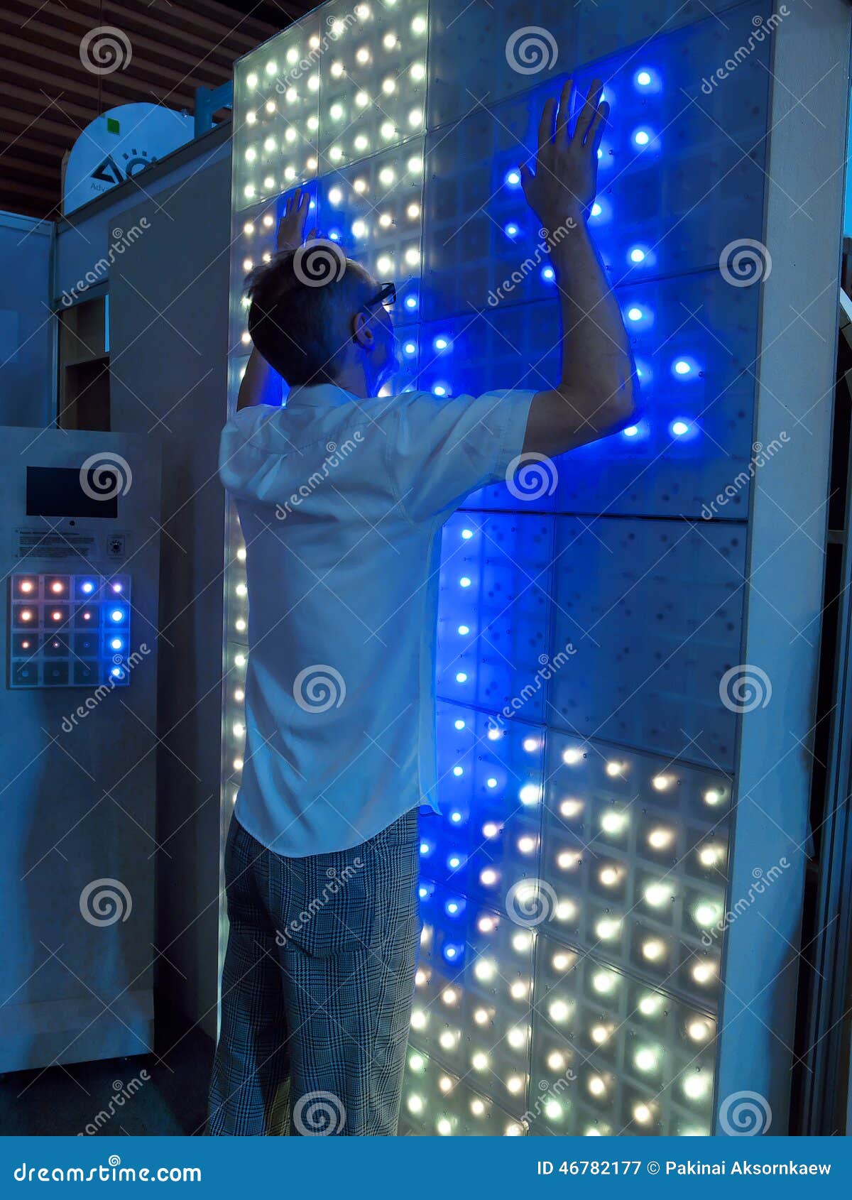 Very Large Touch Screen Led Panel in Ecolighttech Asia 2014 Editorial ...