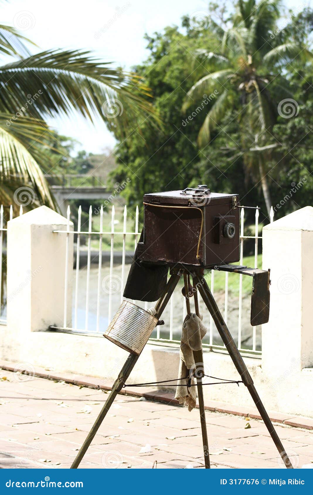 Very old camera stock photo. Image of antique, rustic - 3177676