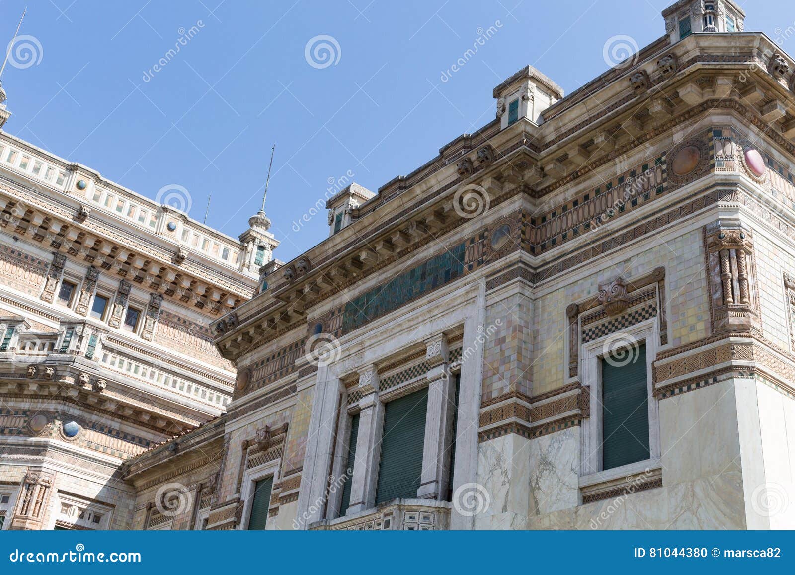 Very old corner building editorial image. Image of thermae - 81044380