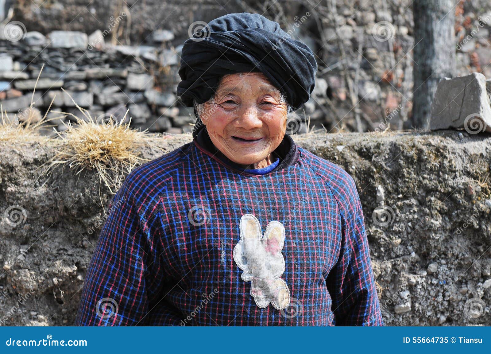 Very old woman face editorial image. Image of senior - 55664735