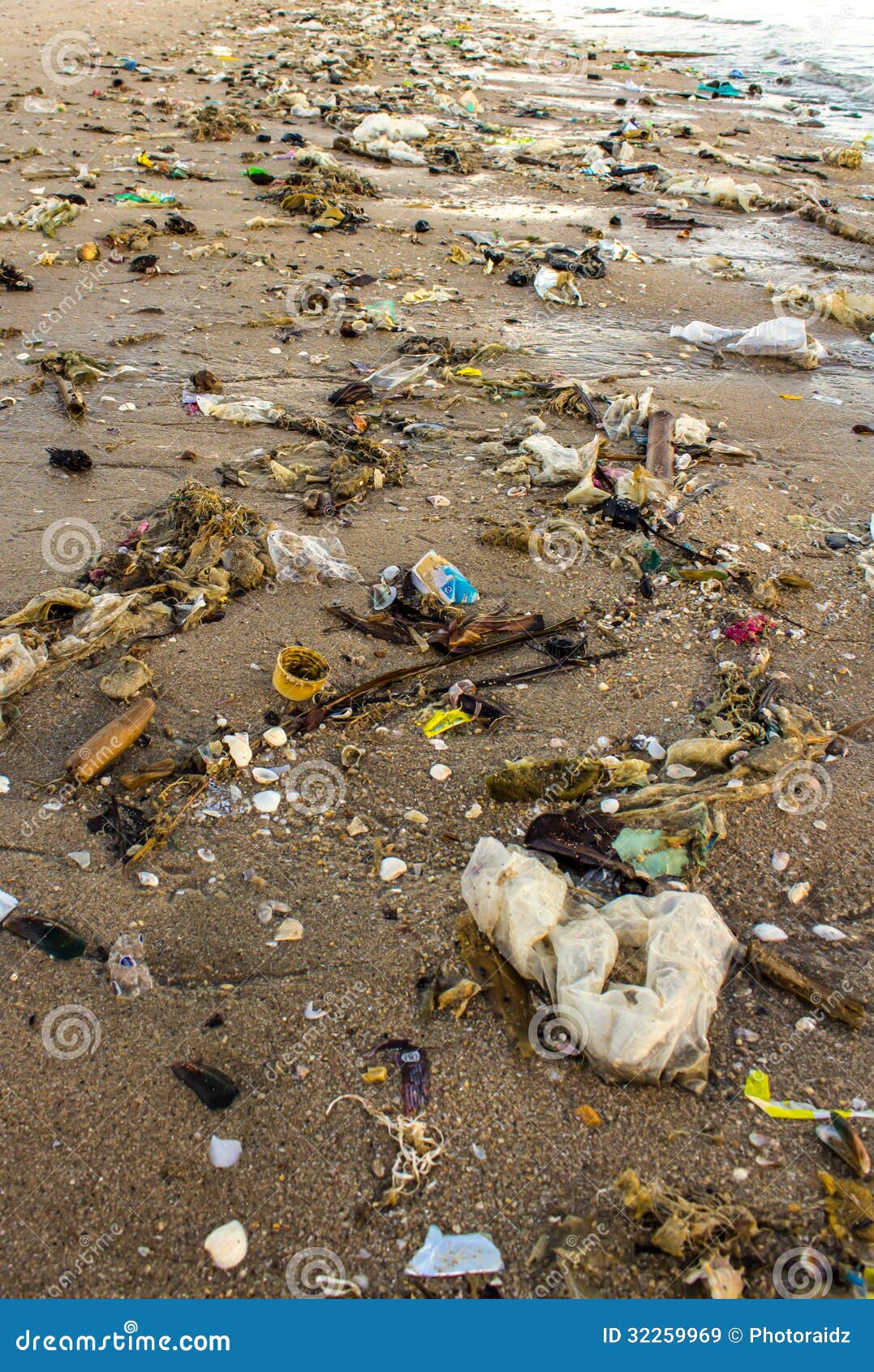 Very polluted beach stock image. Image of pollution, messy - 32259969