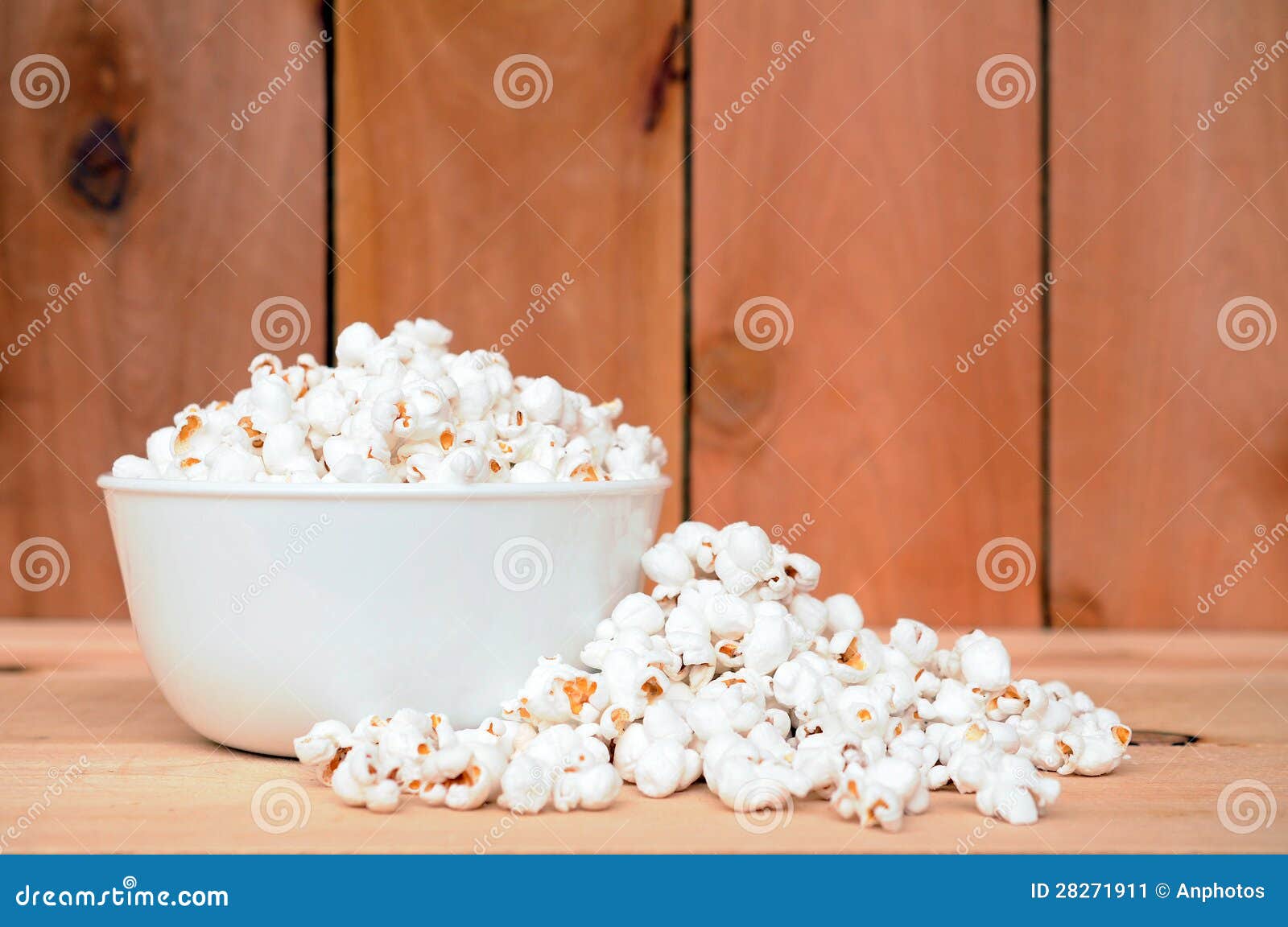 A Very White Puffed Popcorn Stock Image - Image of puff, heap: 28271911