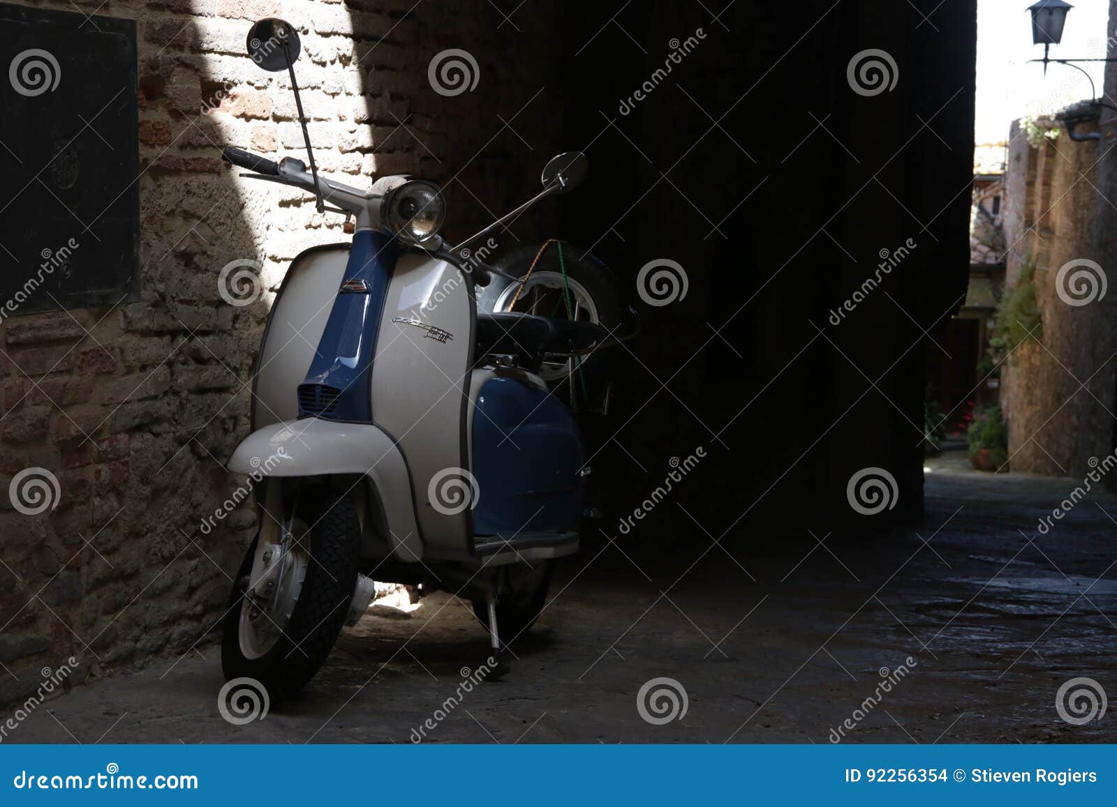Vespa in Authentic Tuscany Town Editorial Stock Image - Image of wall ...