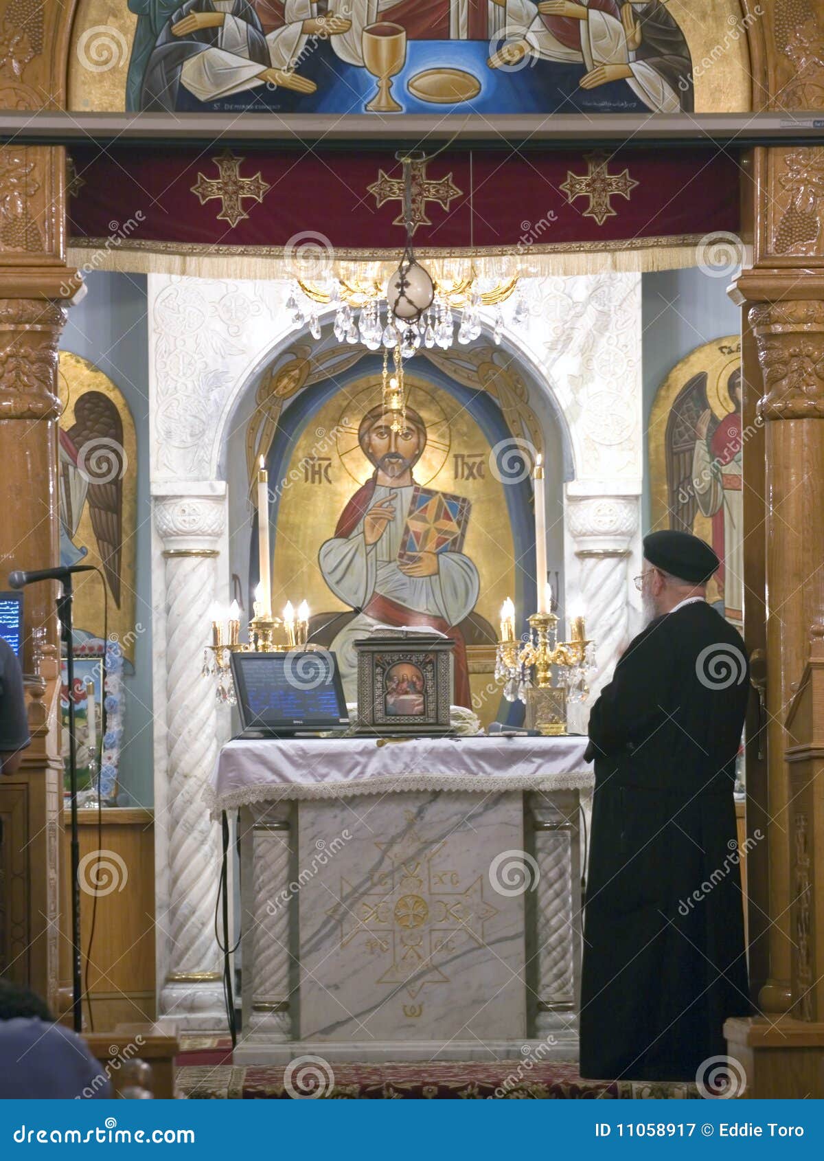 Vespers Prayer Service editorial photography. Image of george - 11058917