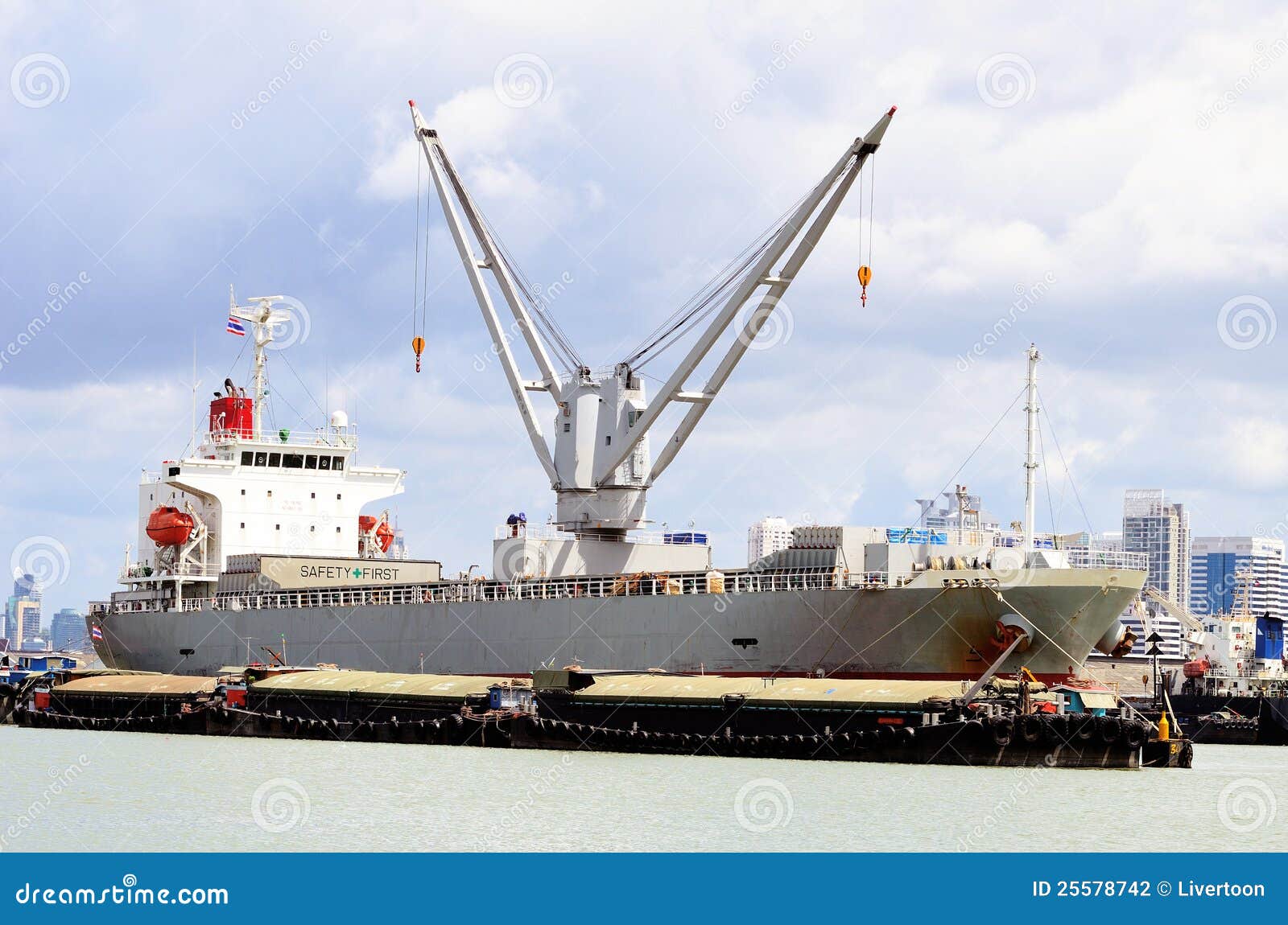 Vessel Bulk Cargo with Crane and Lighter Stock Photo - Image of quay ...