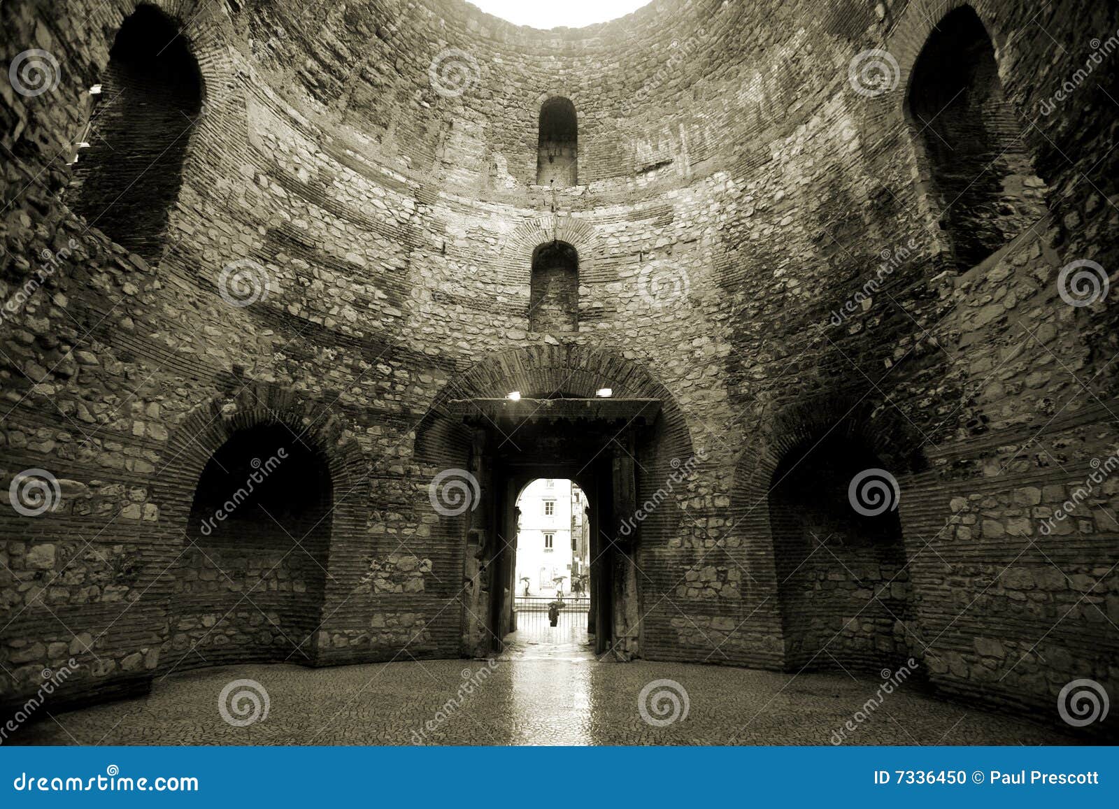 Vestibule stock photo. Image of europe, diocletian, geometry - 7336450