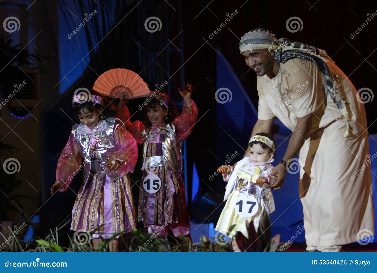 Vestiti Tradizionali Libici Fotografia Editoriale - Immagine di giava ...