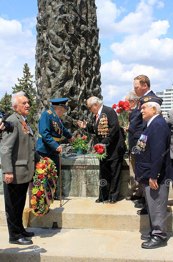 Veterans in Toronto editorial image. Image of park, inscription - 24707155