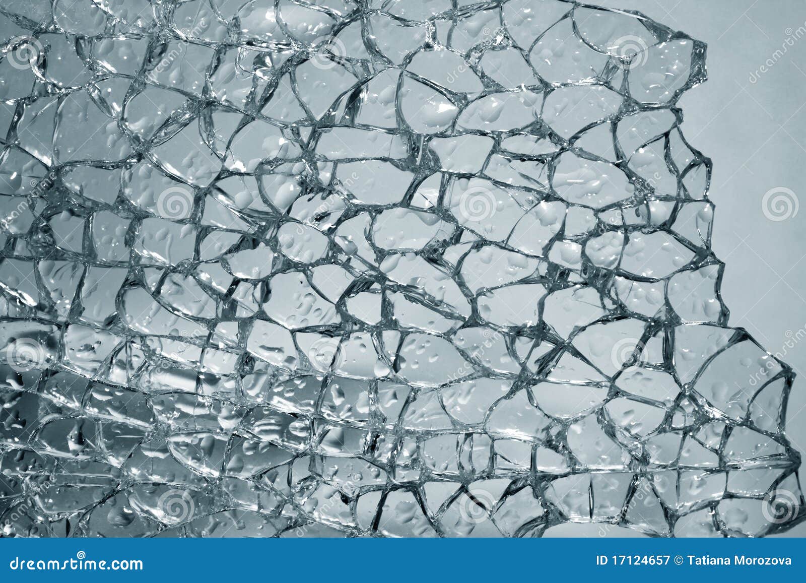 Vetro rotto immagine stock. Immagine di assicurazione - 17124657