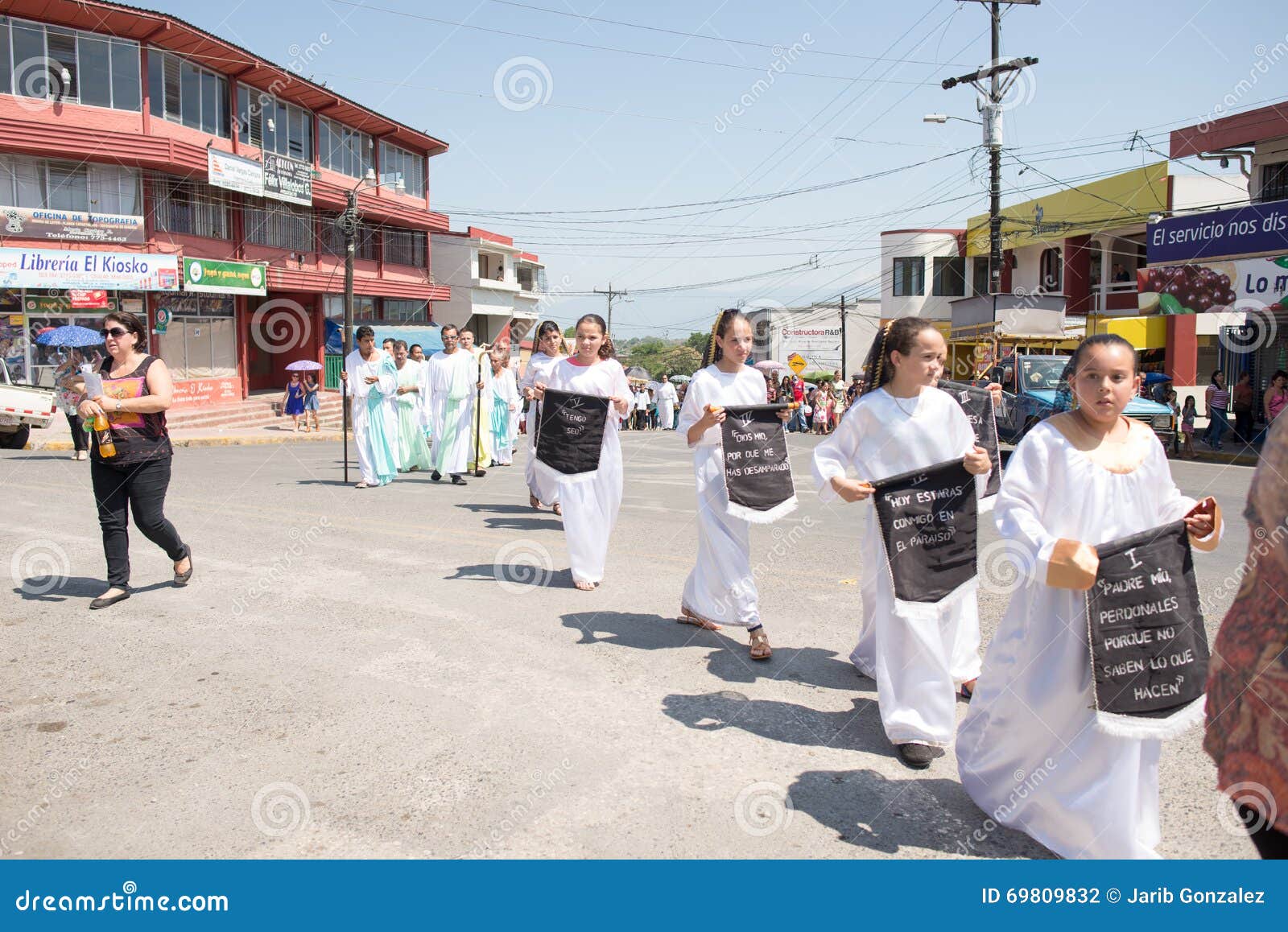 Via Crucis Celebration editorial photography. Image of people - 69809832