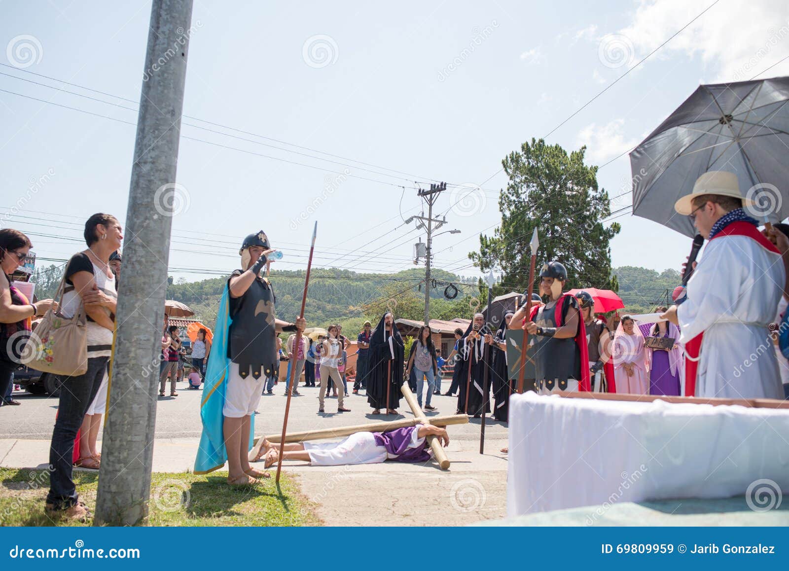 Via Crucis Celebration editorial stock image. Image of week - 69809959
