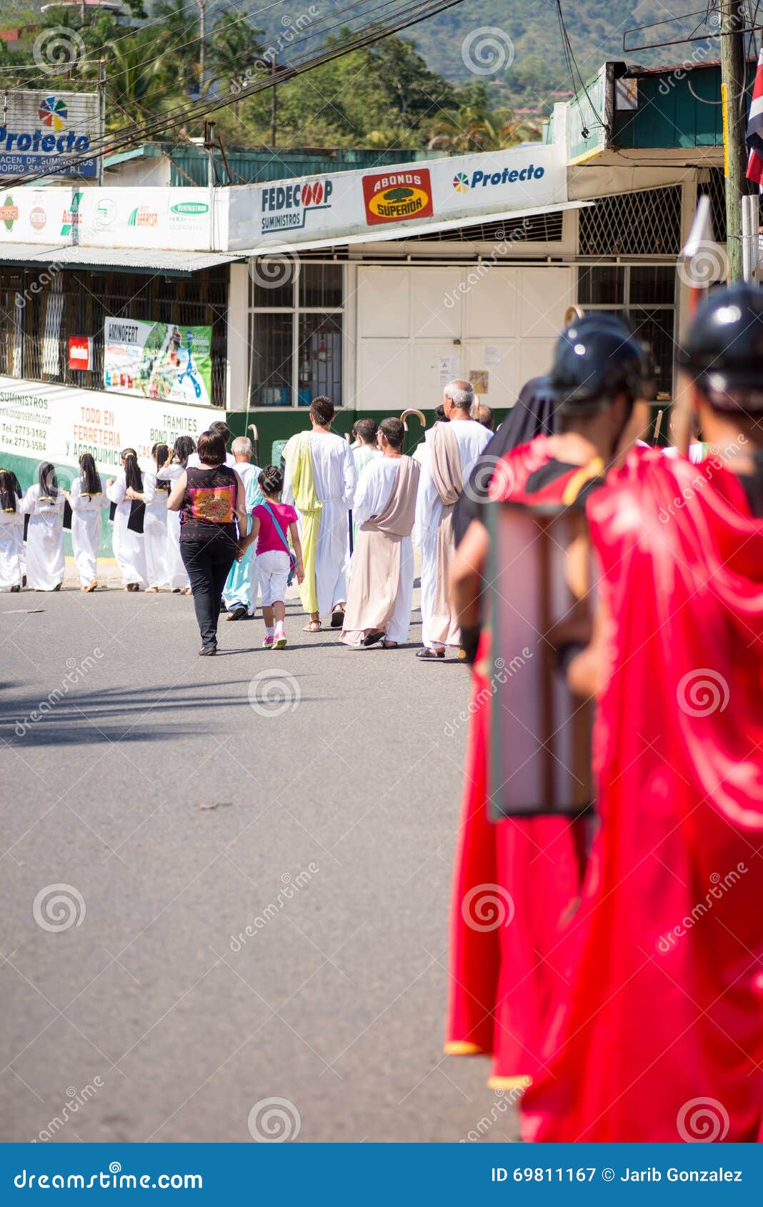 Via Crucis Celebration editorial photography. Image of apostle - 69811167