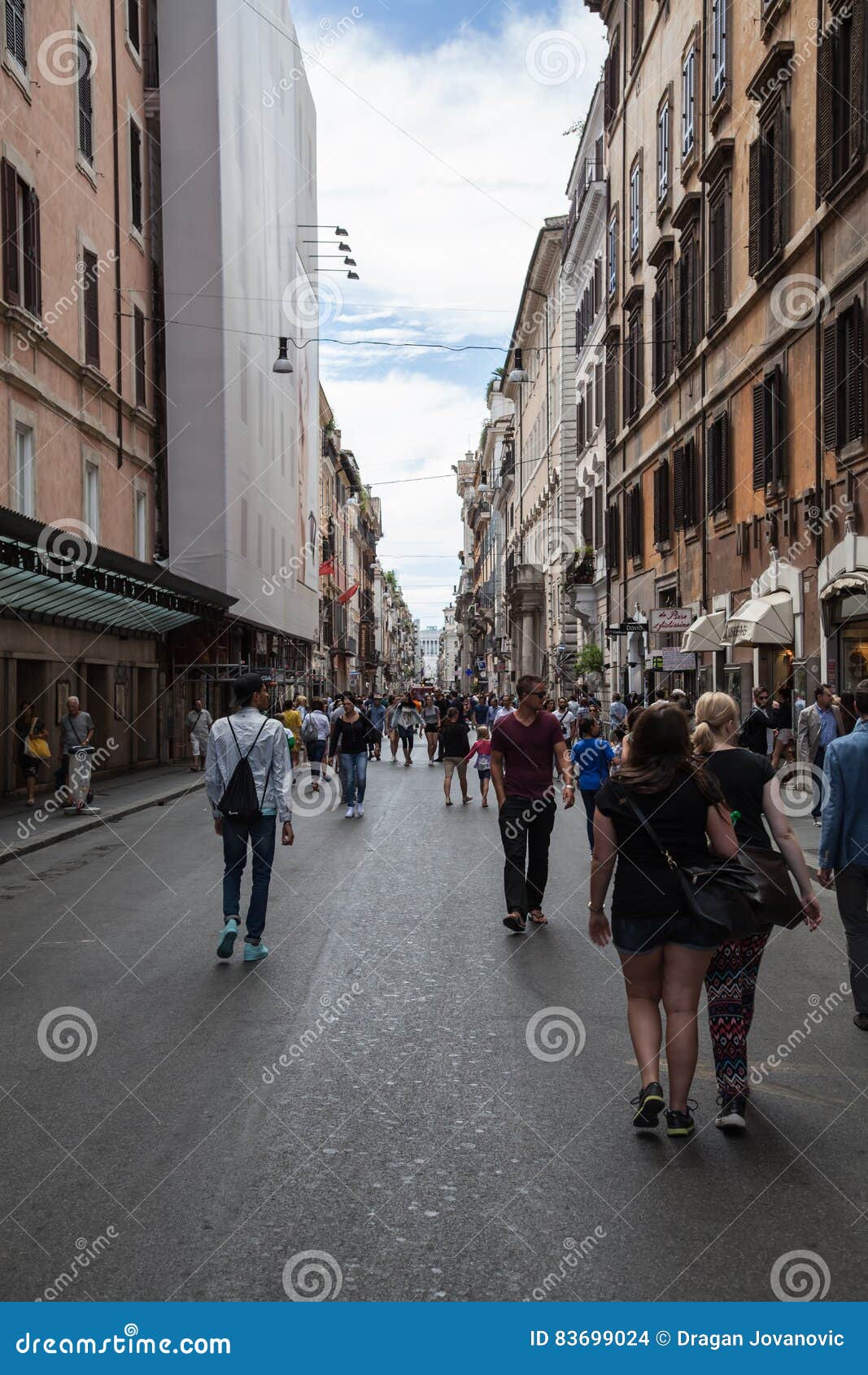 Via del Corso in Rome redactionele stock afbeelding. Image of ...
