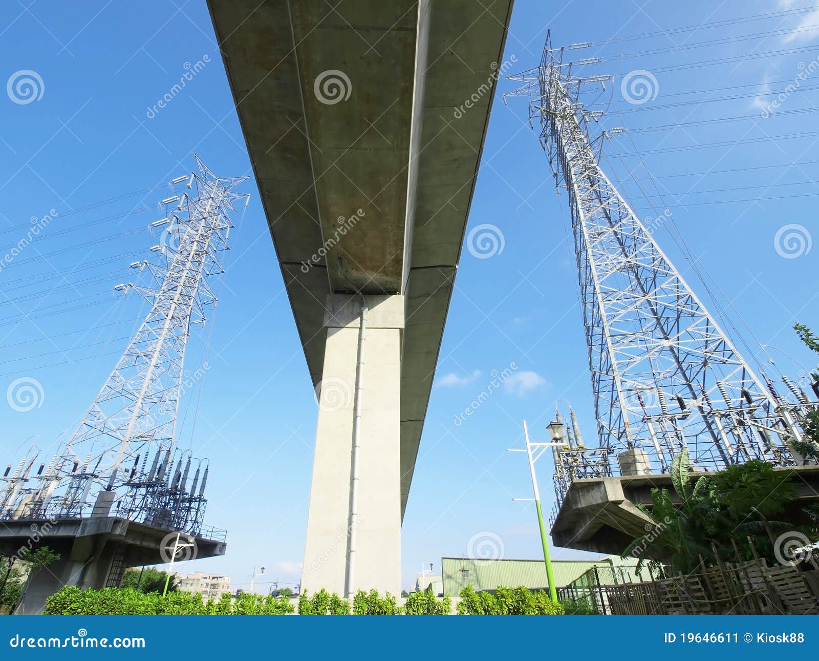 Viaduct and Electric Towers Stock Image - Image of energy, danger: 19646611