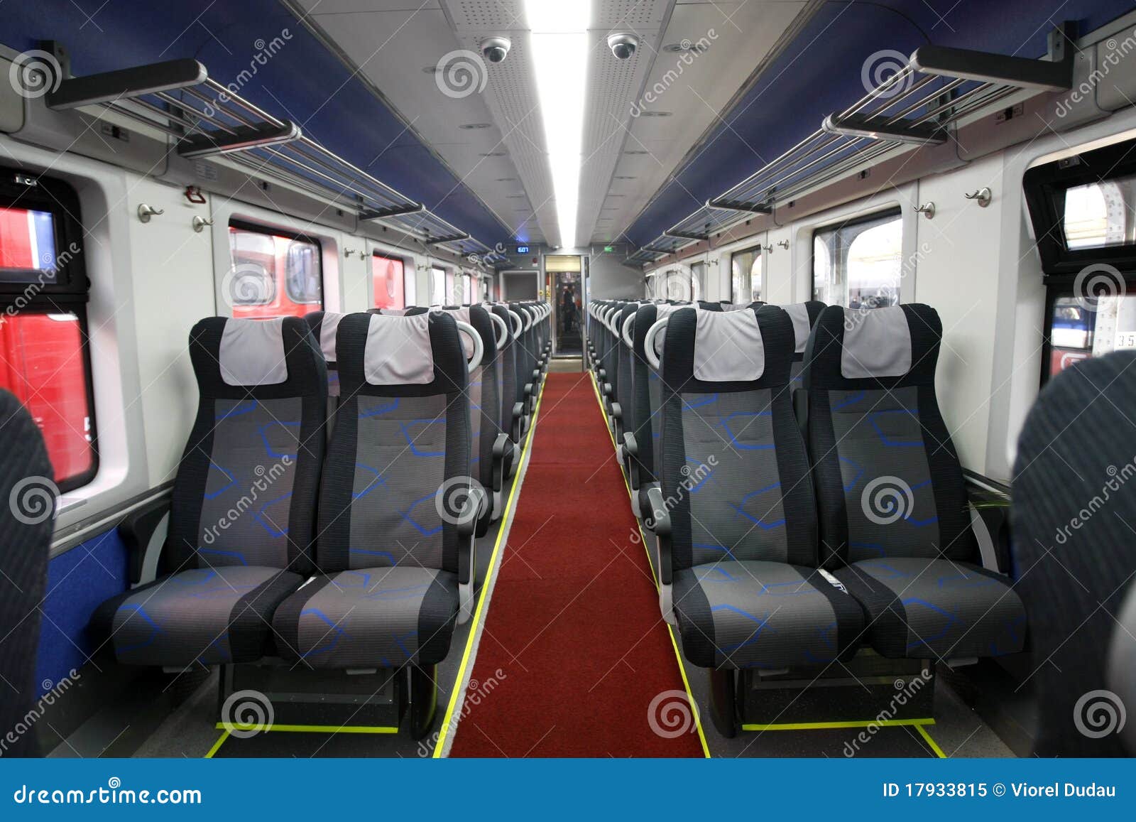 Viagem Turística Do Comboio De Passageiros Imagem de Stock - Imagem de ...