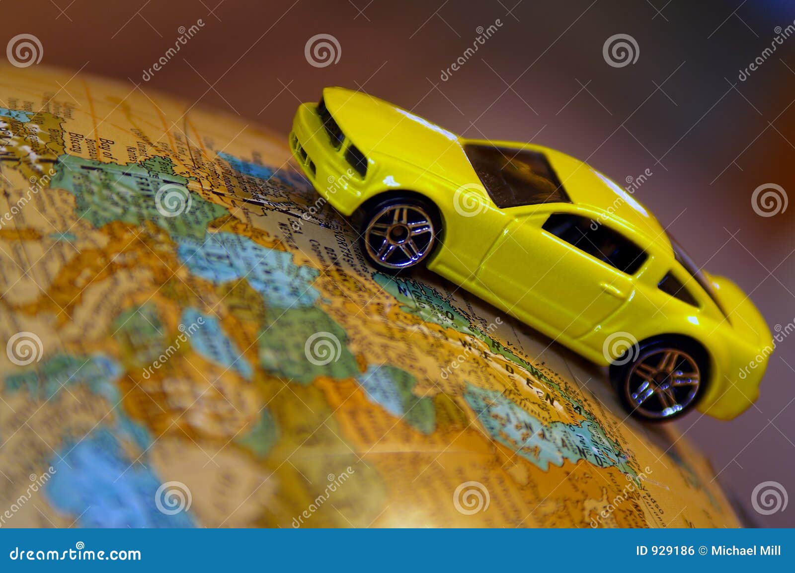 Viajando o mundo foto de stock. Imagem de dirigir, sentidos - 929186