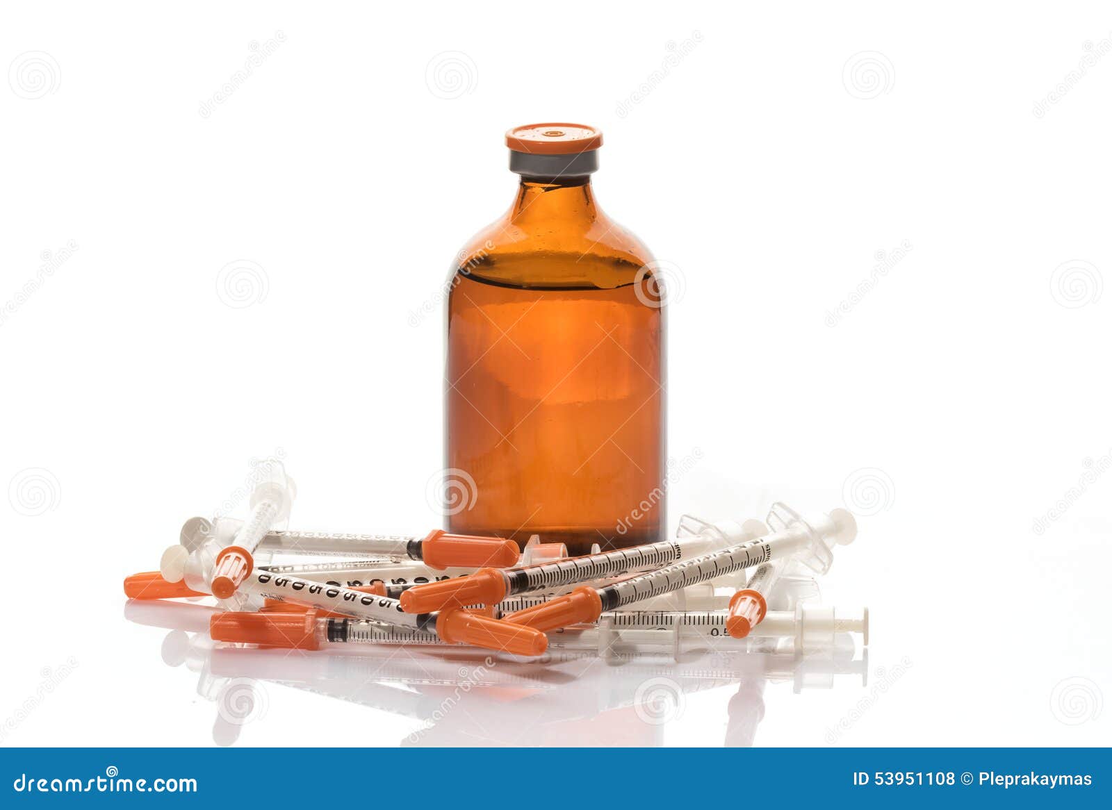 Vial of Medicine and Syringe Stock Photo - Image of science, health ...