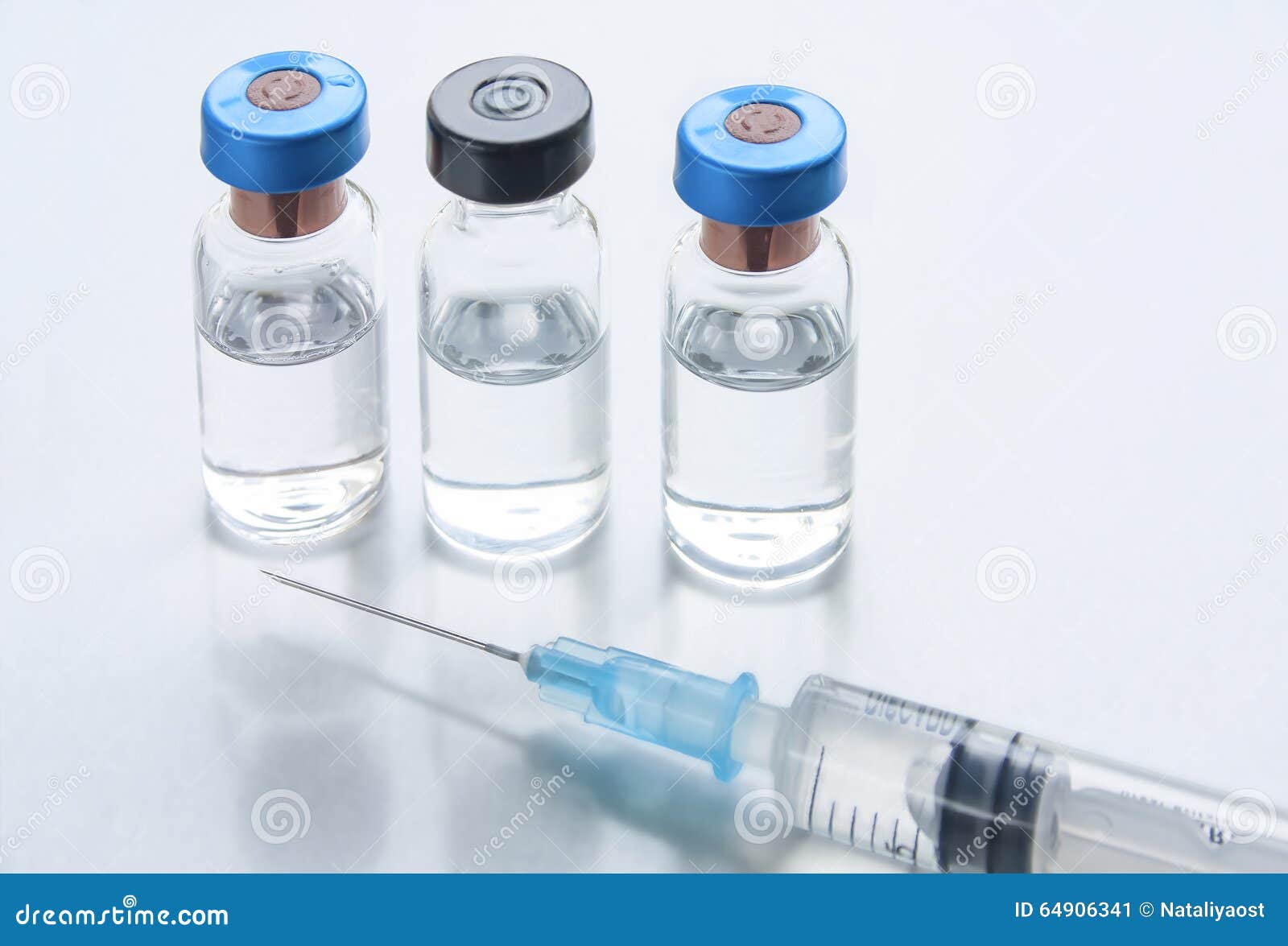 Vial and syringe stock image. Image of injection, group - 64906341