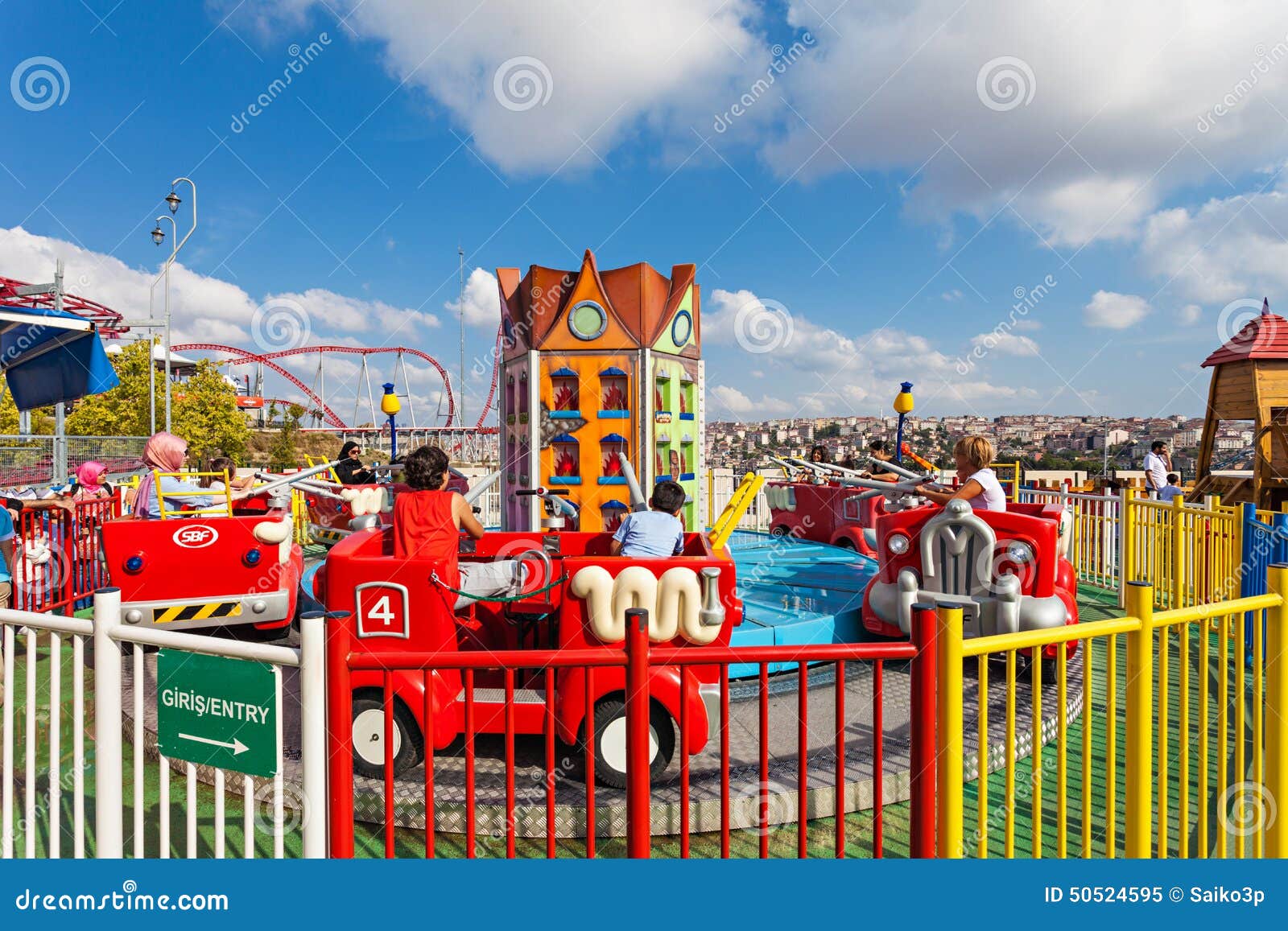 Vialand-Freizeitpark redaktionelles bild. Bild von sommer - 50524595
