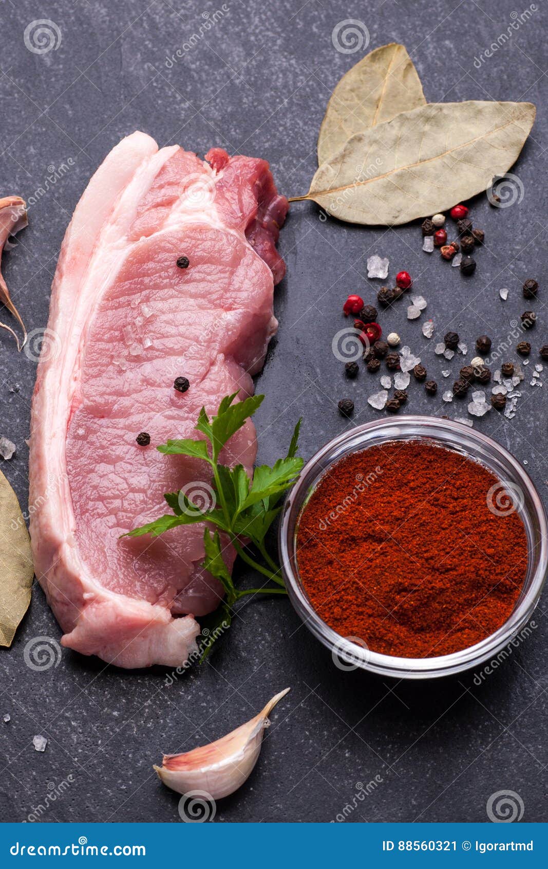 Viande de porc crue image stock. Image du ingrédients - 88560321