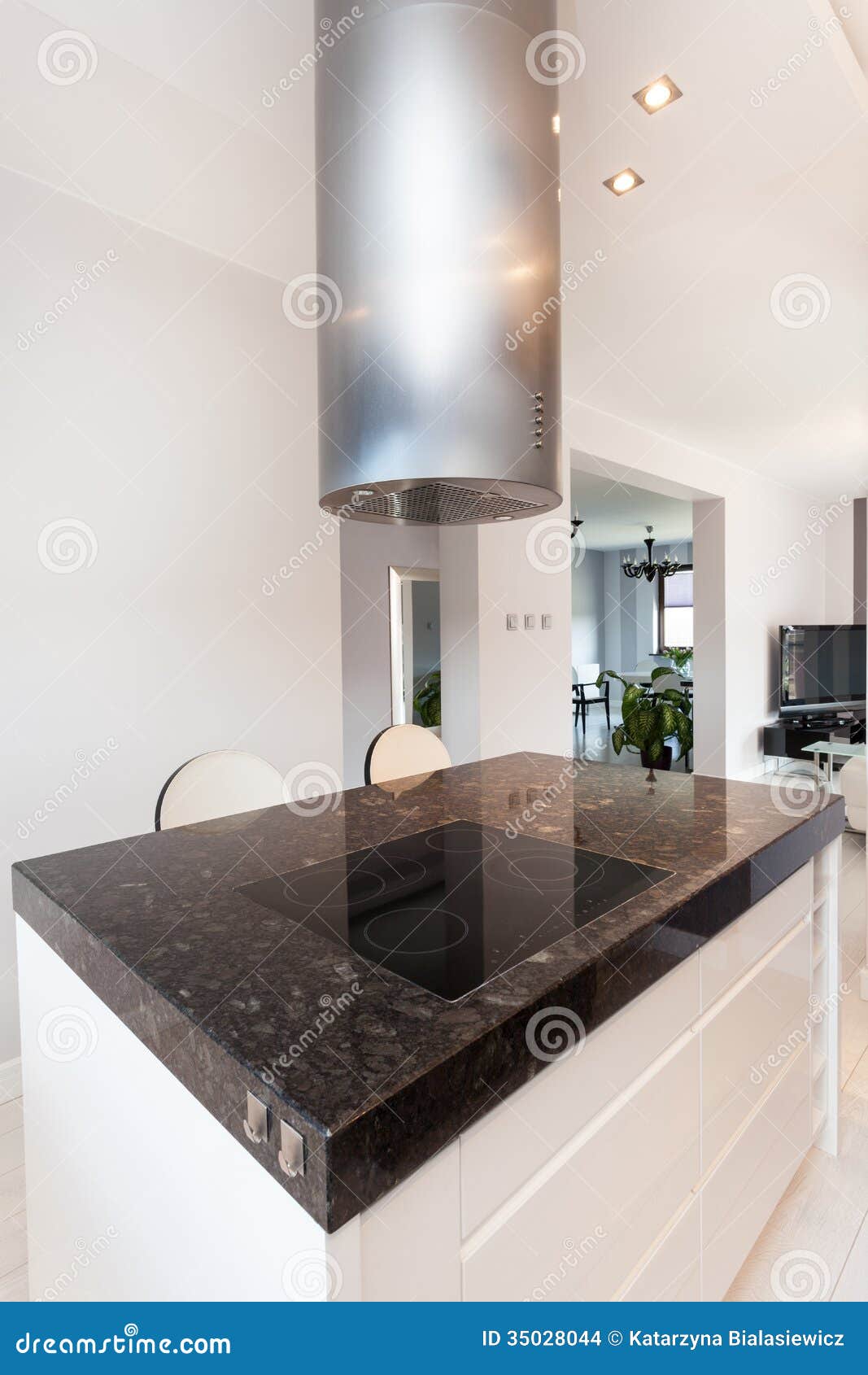 Vibrant Cottage - Kitchen Countetop Stock Photo - Image of inside ...