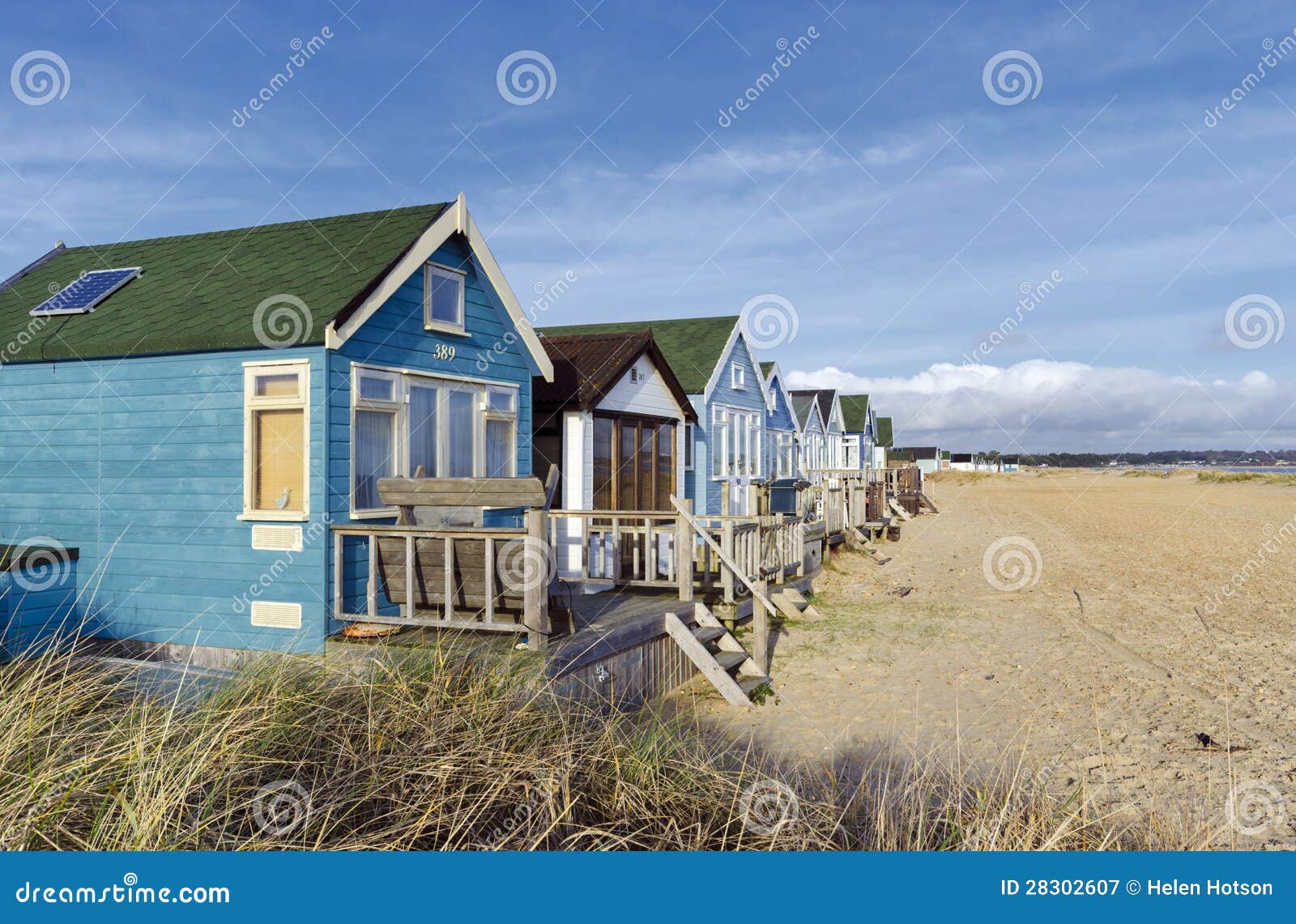 Vibrant Luxury Beach Huts at Mudeford Spit Stock Image - Image of ocean ...