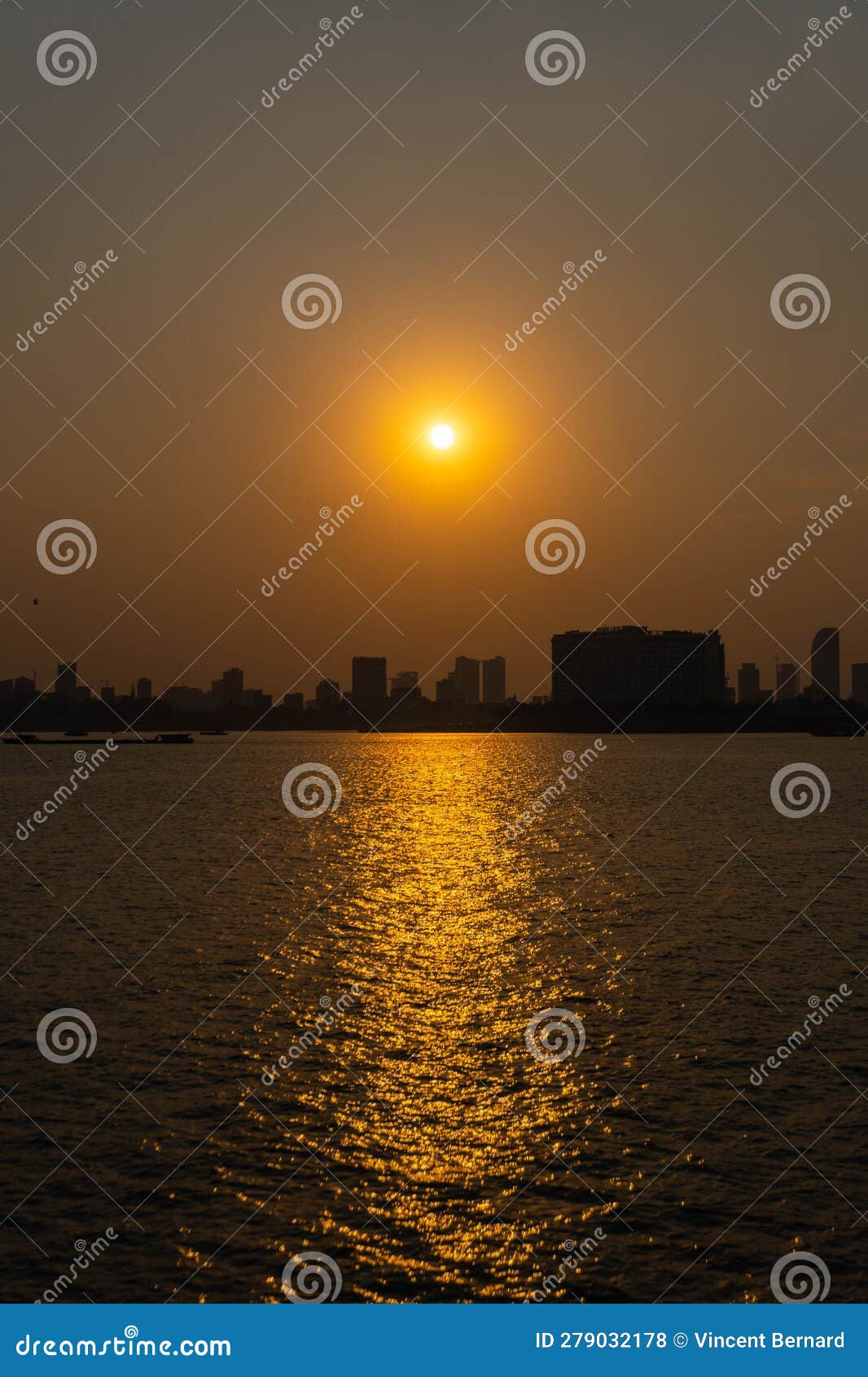 Vibrant Orange Sunset Caught from a Sunset Boat in Phnom Penh Stock ...