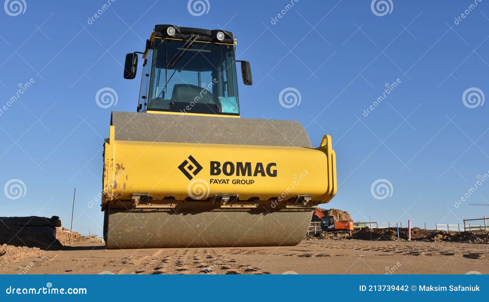 Vibration Single-cylinder Road Roller BOMAG Leveling Soil at ...