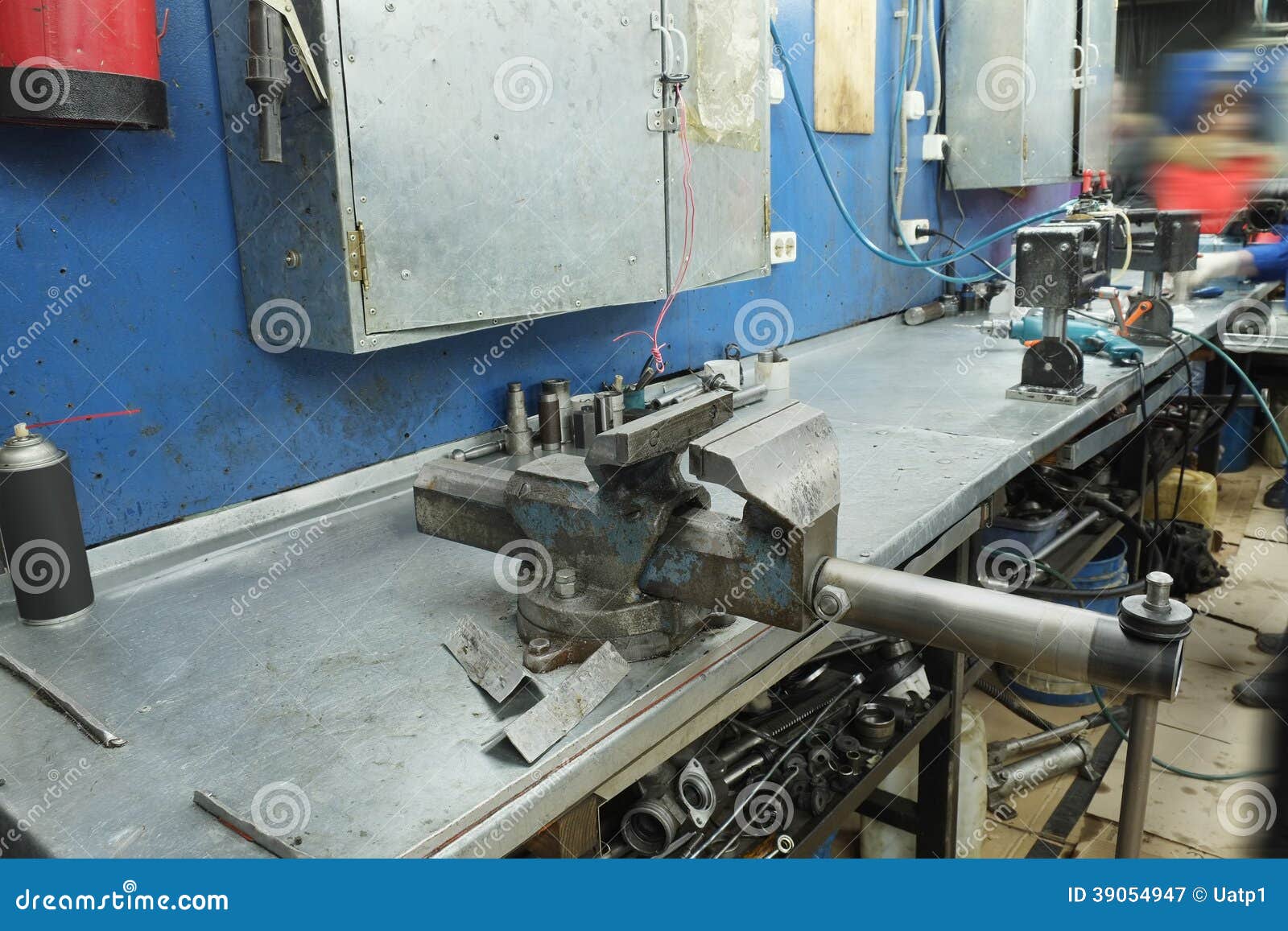 Vice on a metal workbench stock image. Image of equipment - 39054947