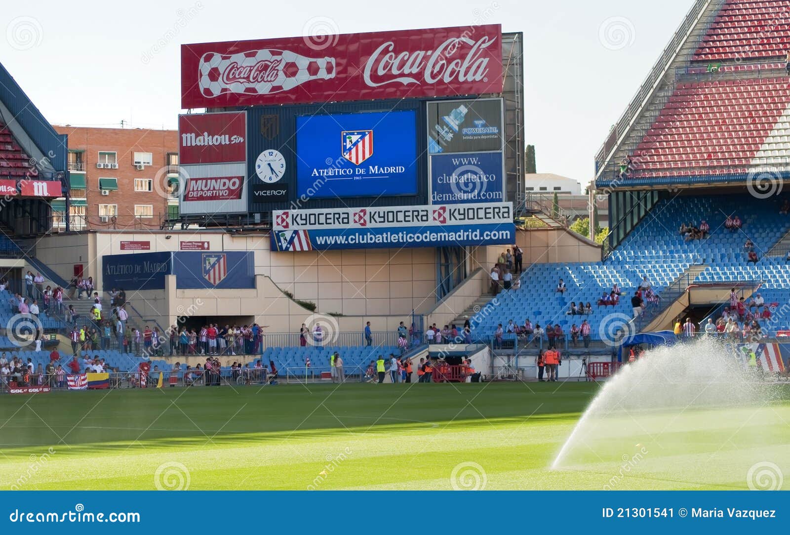 Vicente Calderon Stadium Scoreboard Editorial Photo - Image of soccer ...